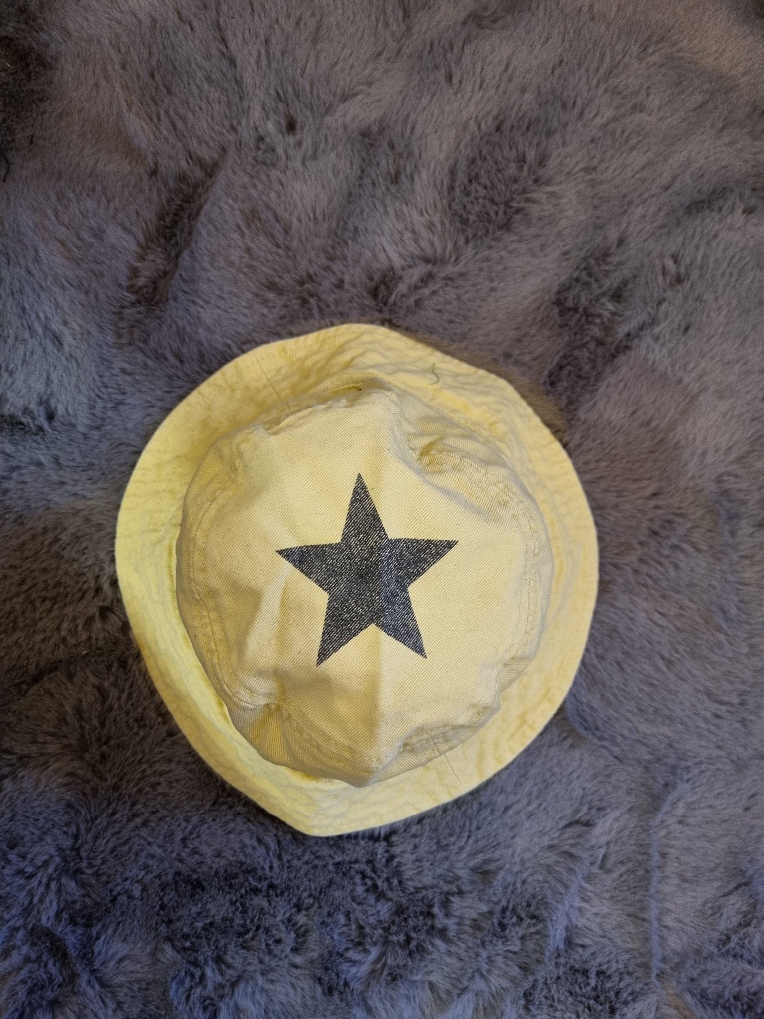 Gul solhatt, storlek 50-52 stjärna hatt solskydd | Köp på Tradera ...