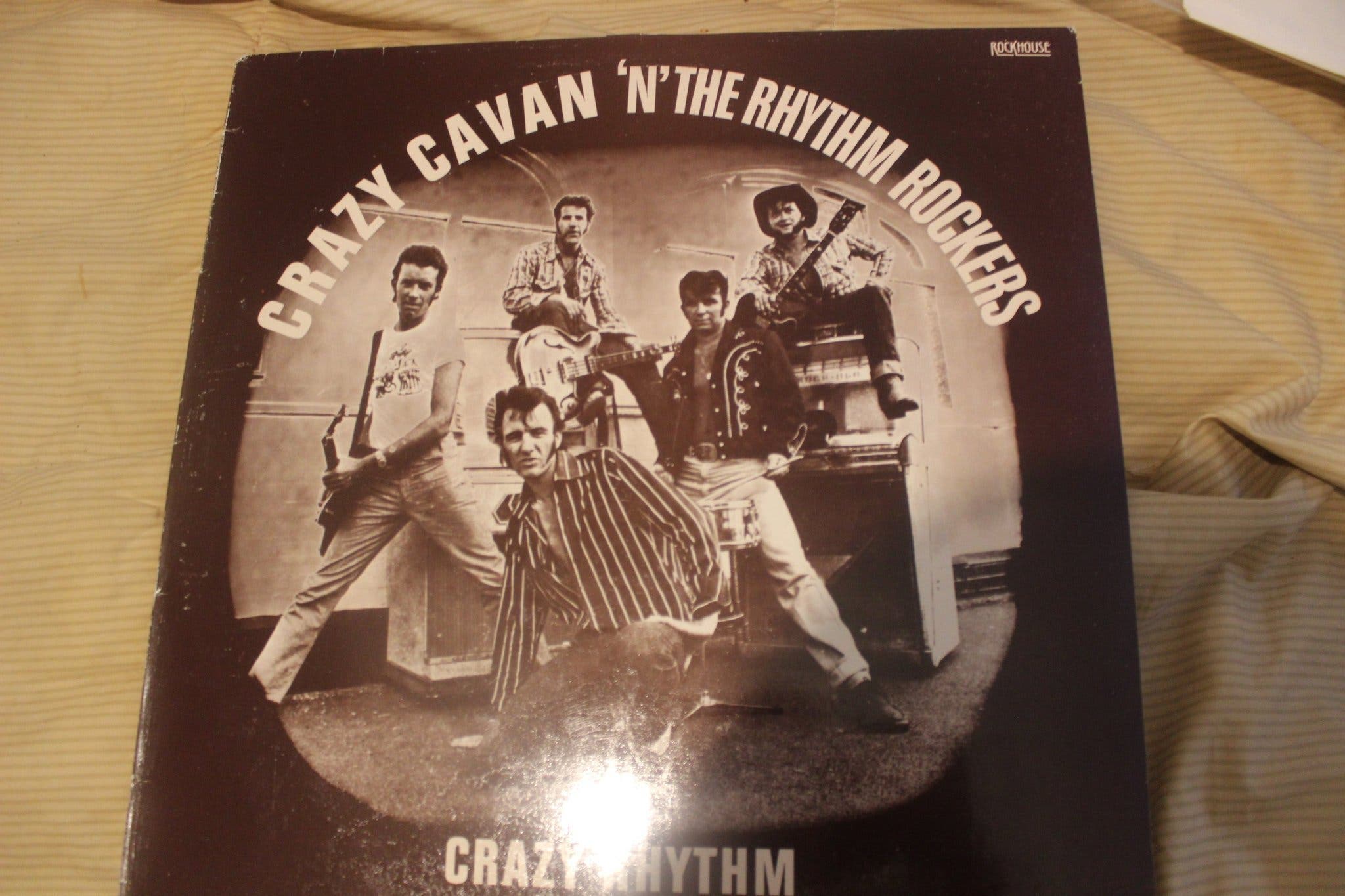 Se produkter som liknar Crazy Cavan 'N' The Rhythm Ro.. på Tradera ...