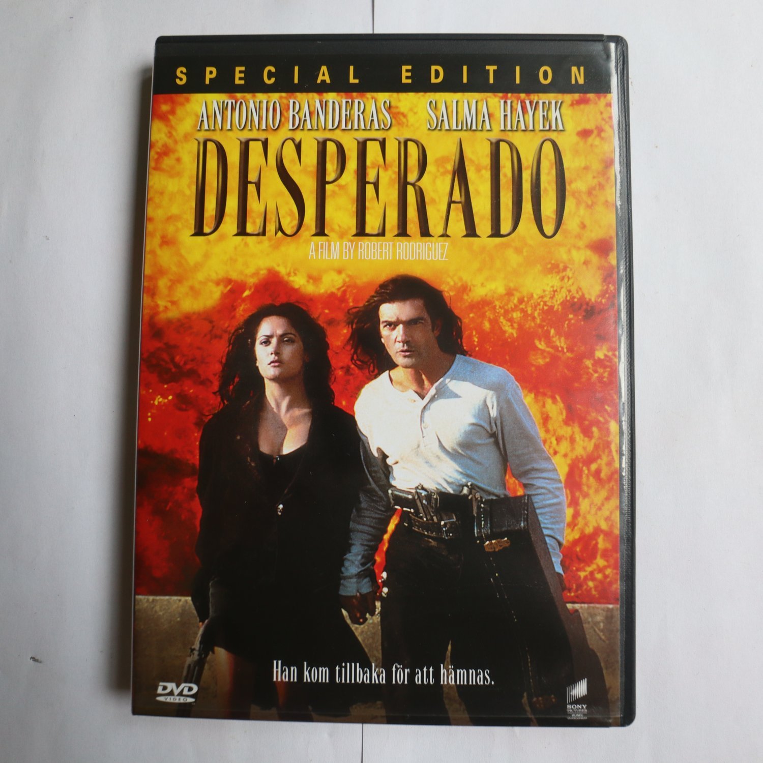 DESPERADO - BANDERAS - SALMA HAYEK (27522) | Köp på Tradera (685970510)