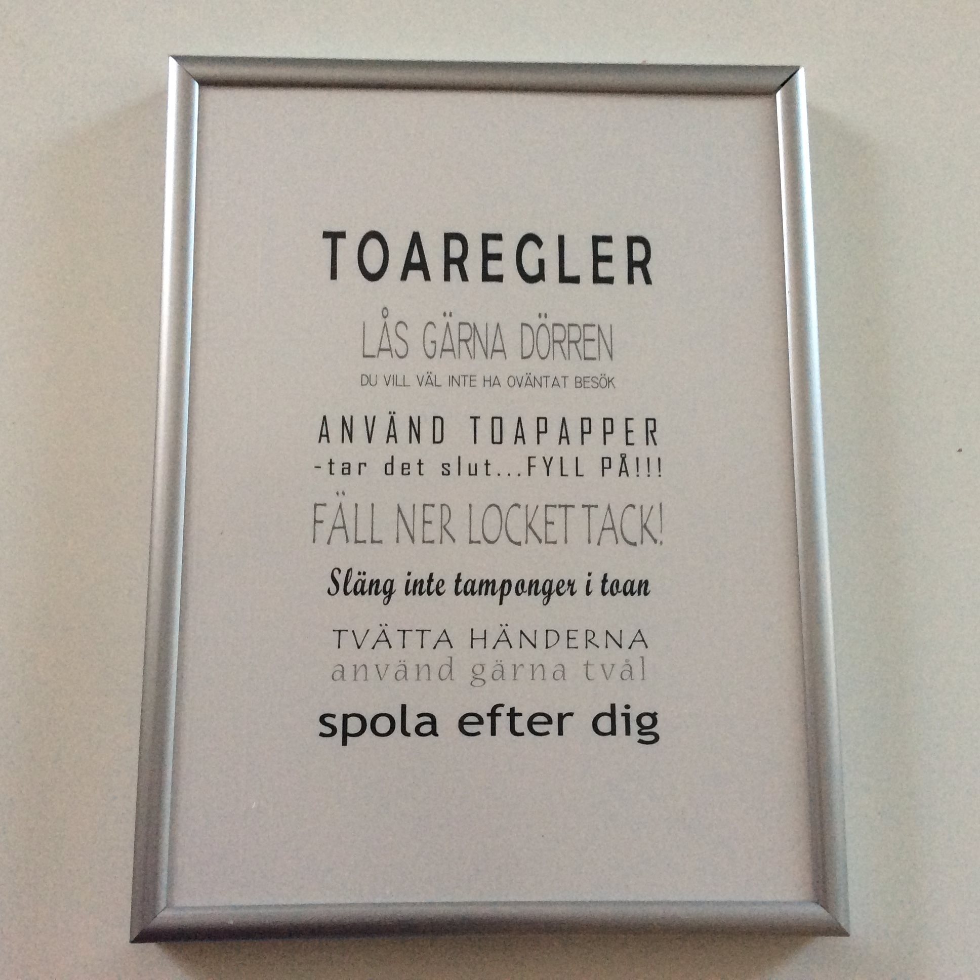 TAVLA TILL TOALETTEN. TOAREGLER (339770482) ᐈ Köp på Tradera