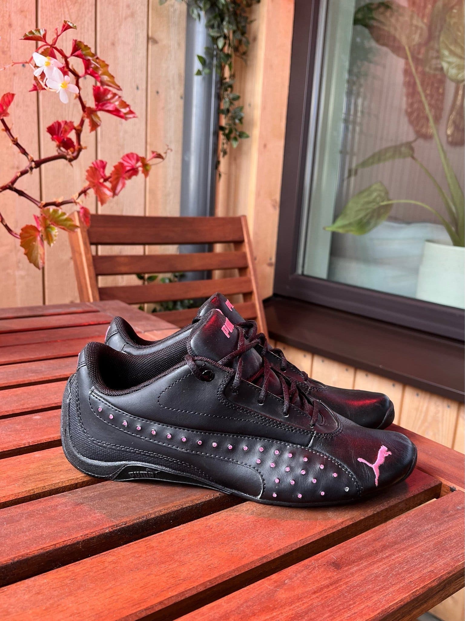 Se produkter som liknar Svarta Puma med rosa bling! S.. på Tradera ...