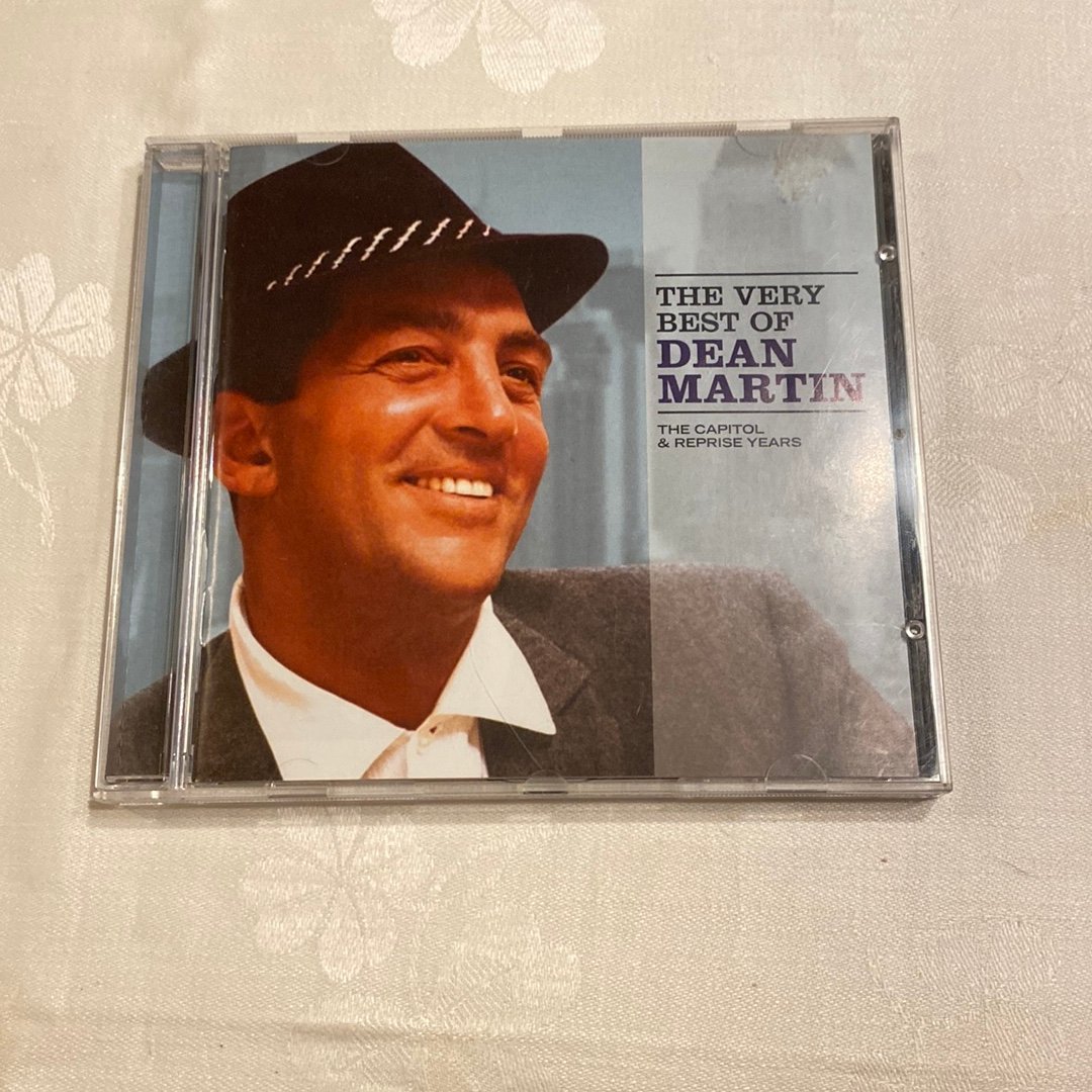 Se produkter som liknar The Very Best of Dean Martin .. på Tradera ...