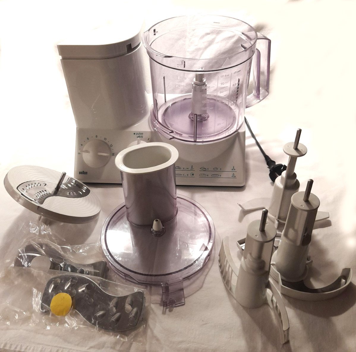 Se produkter som liknar Braun CombiMax 600 Köksmaskin.. på Tradera ...