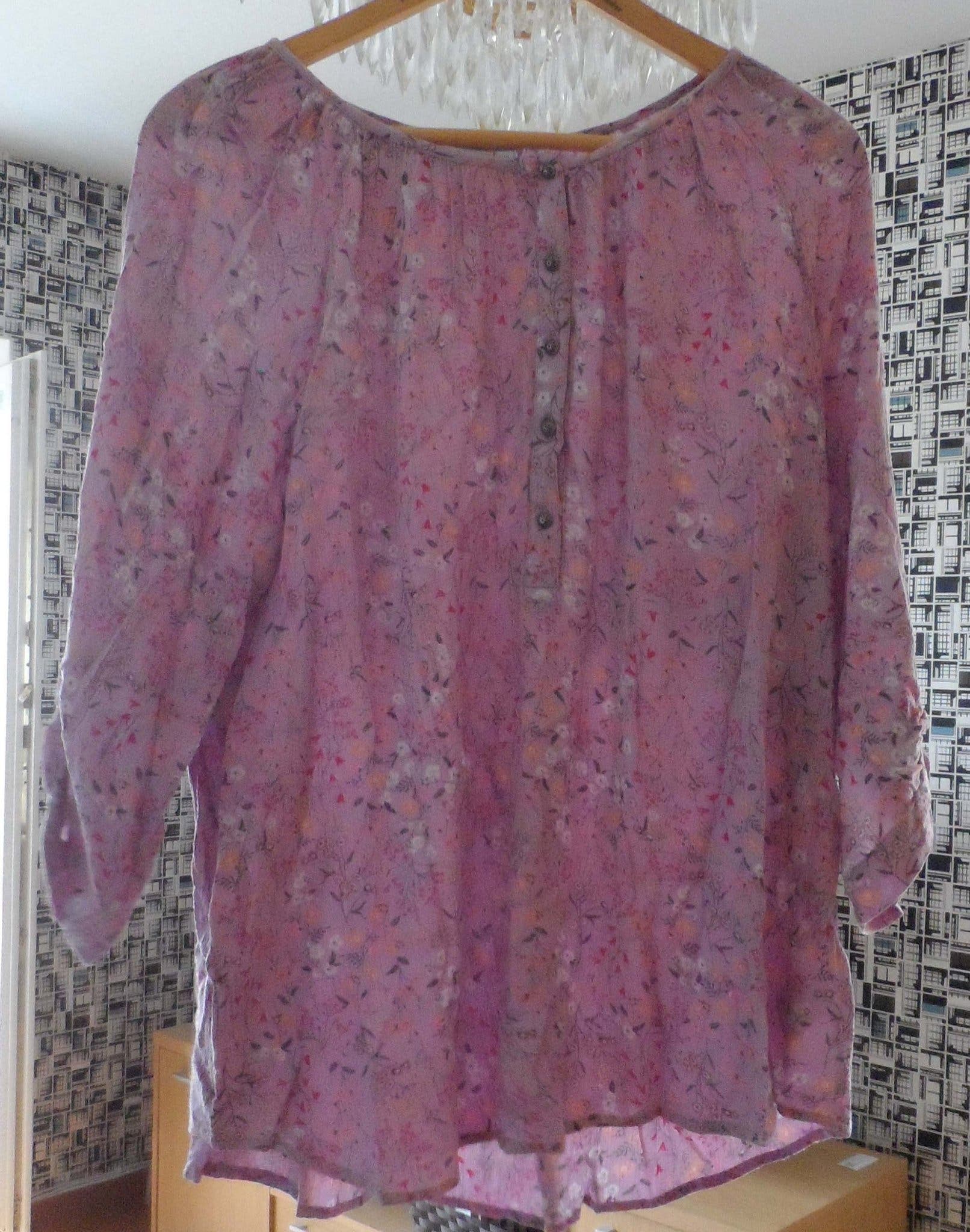 Se produkter som liknar Beg top/tunika fr Isolde strl.. på Tradera ...