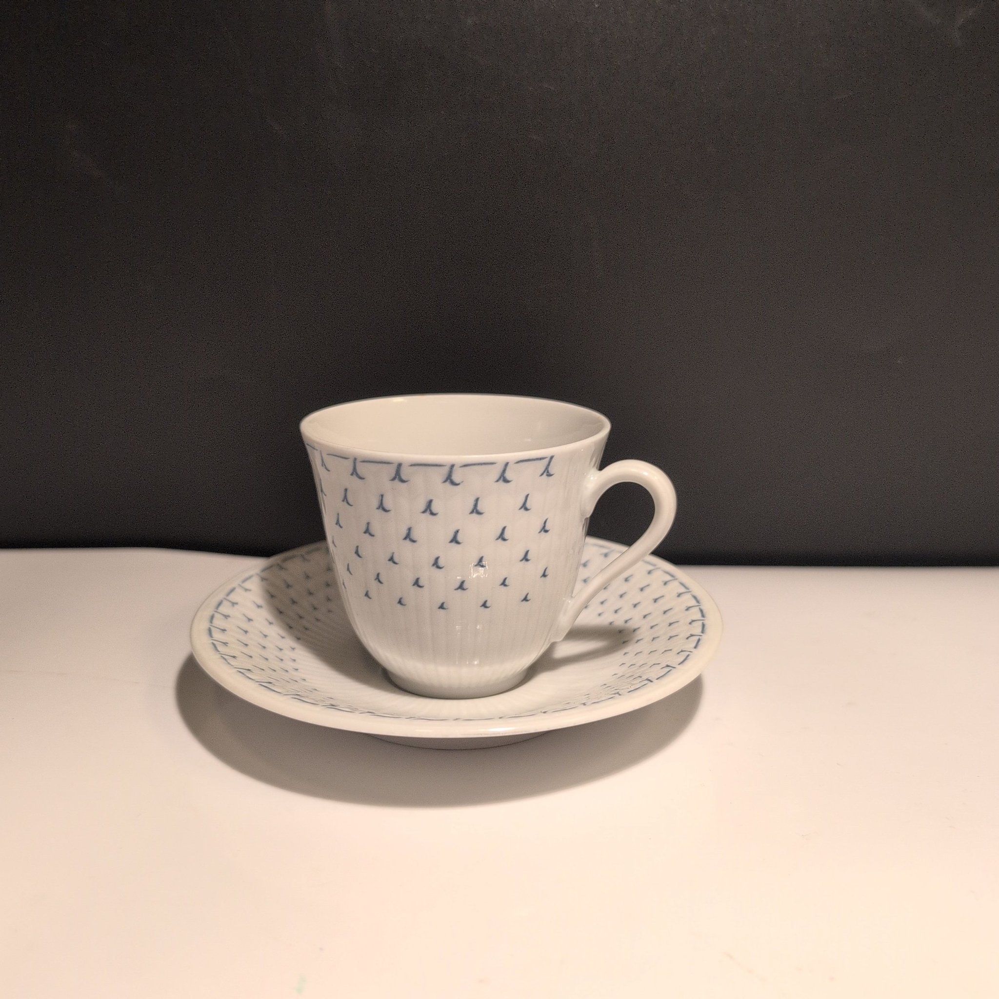 Rörstrand Blå Vinge Kopp med .. | Köp från Melodiloppis på Tradera ...