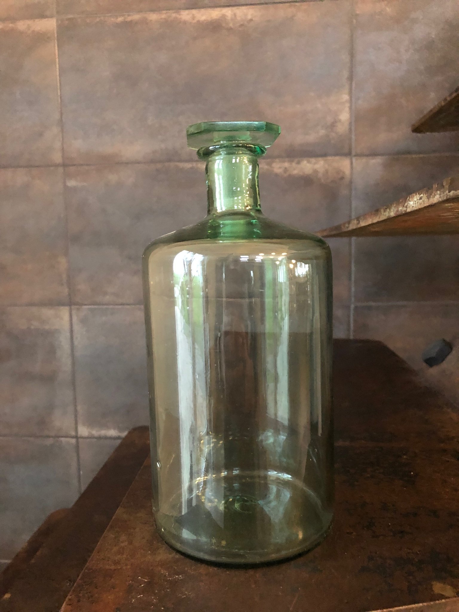 Se produkter som liknar Antik flaska stor grönt glas .. på Tradera ... Se produkter som liknar Antik flaska stor grönt glas .. på Tradera ...