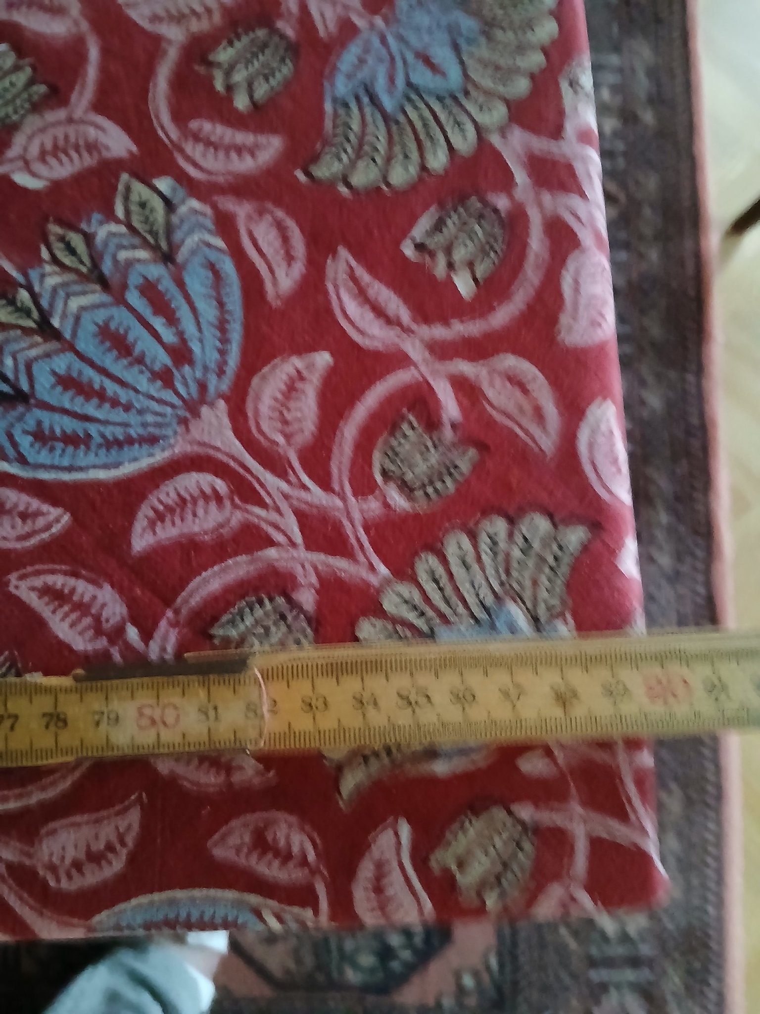 Se produkter som liknar Rund stor duk i bomullstyg di.. på Tradera ...