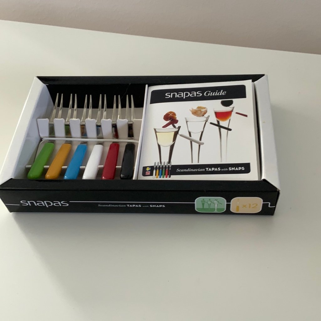 Se produkter som liknar Snapas, tapas till snaps, 12 .. på Tradera ...