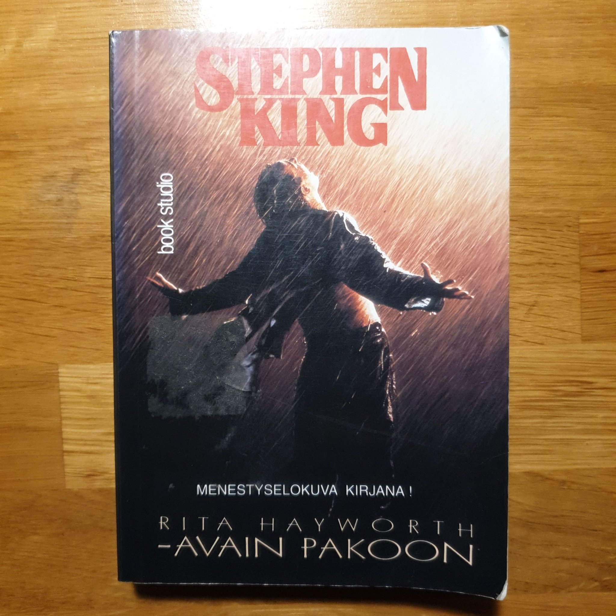 Se produkter som liknar Rita Hayworth - Avain pakoon,.. på Tradera ...