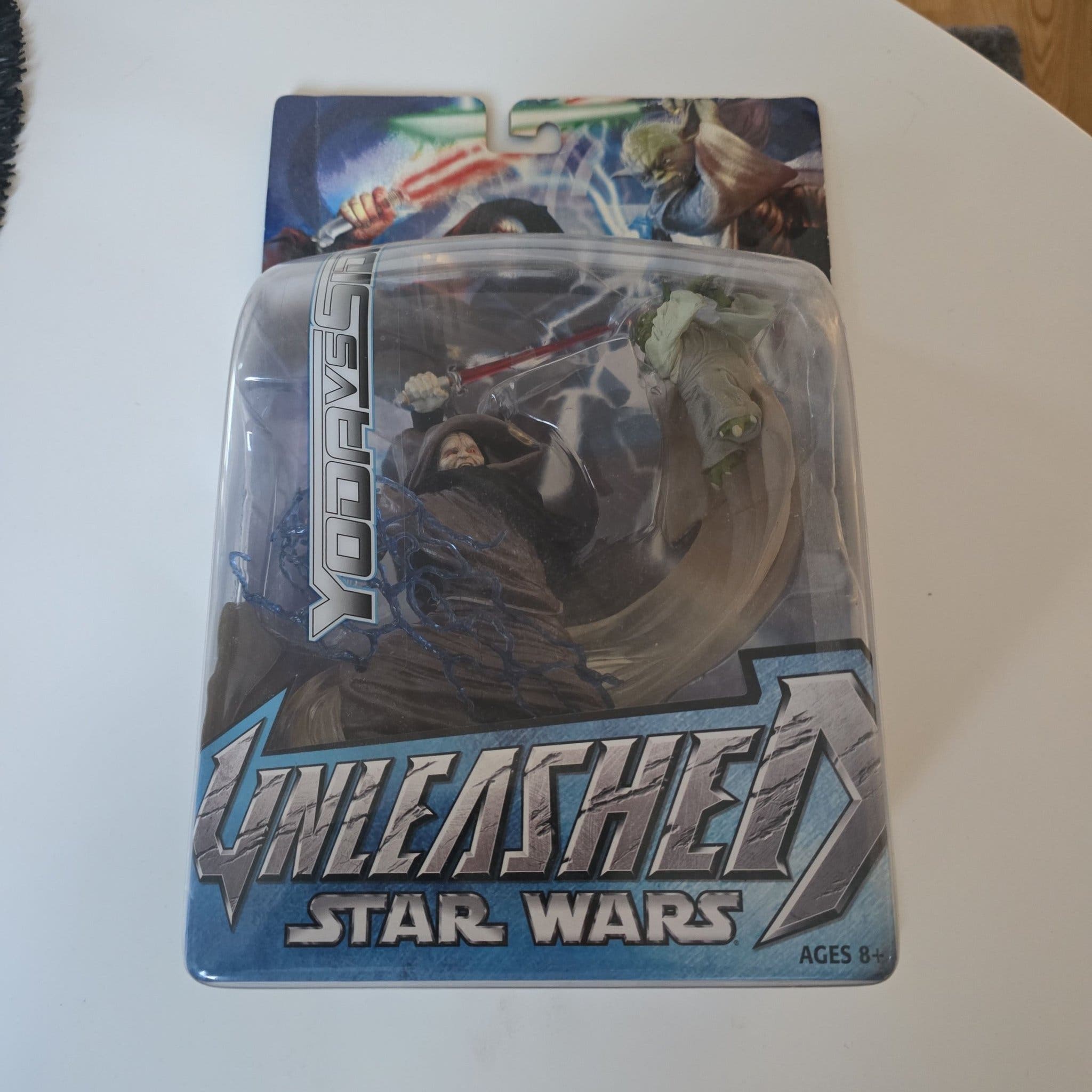 Star Wars Unleashed Yoda vs. Sidious Actionfigur | Köp på Tradera ...