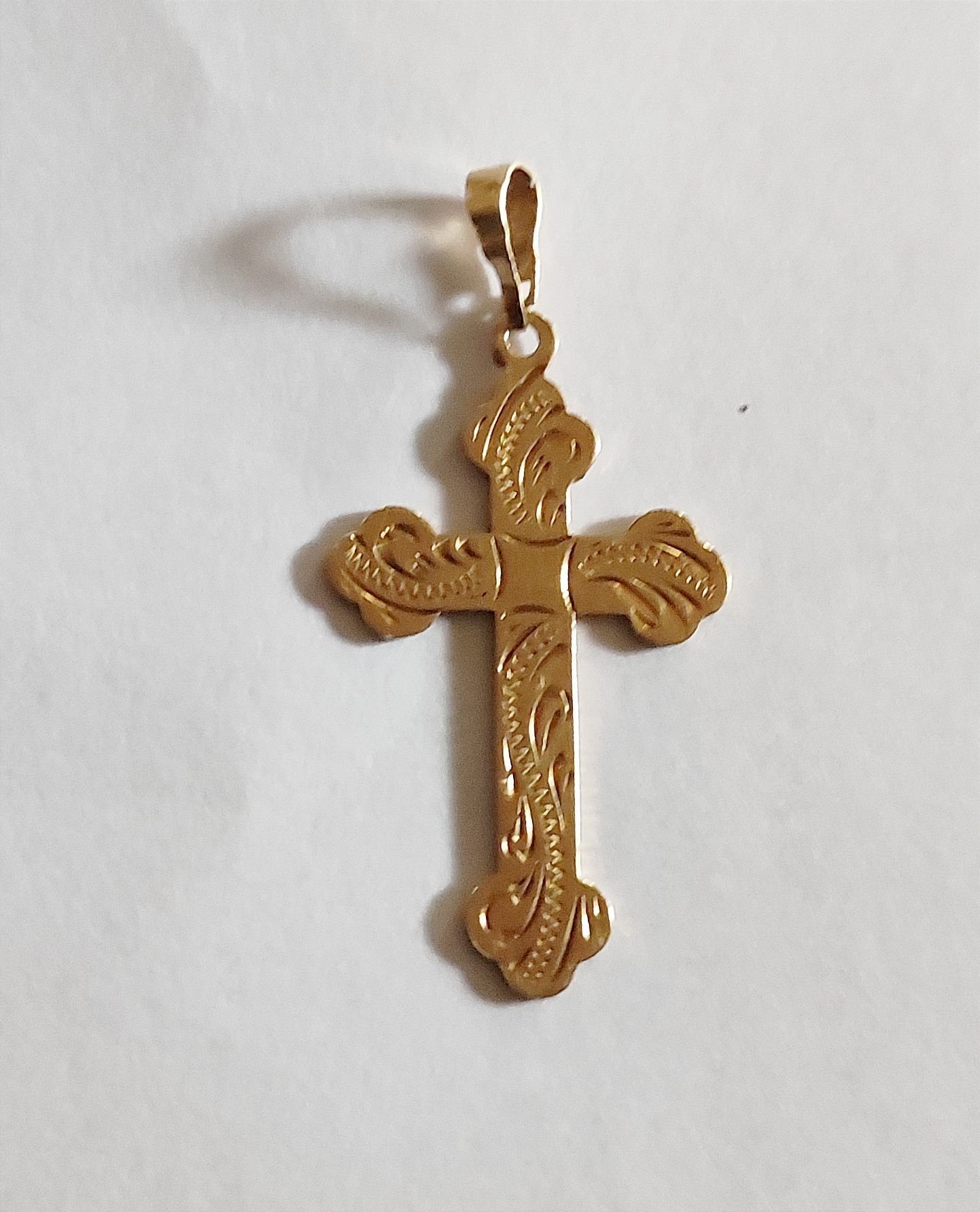 Äkta 14k guld Hänge krucifix, 33x16mm Stårläk | Köp på Tradera (550717763)