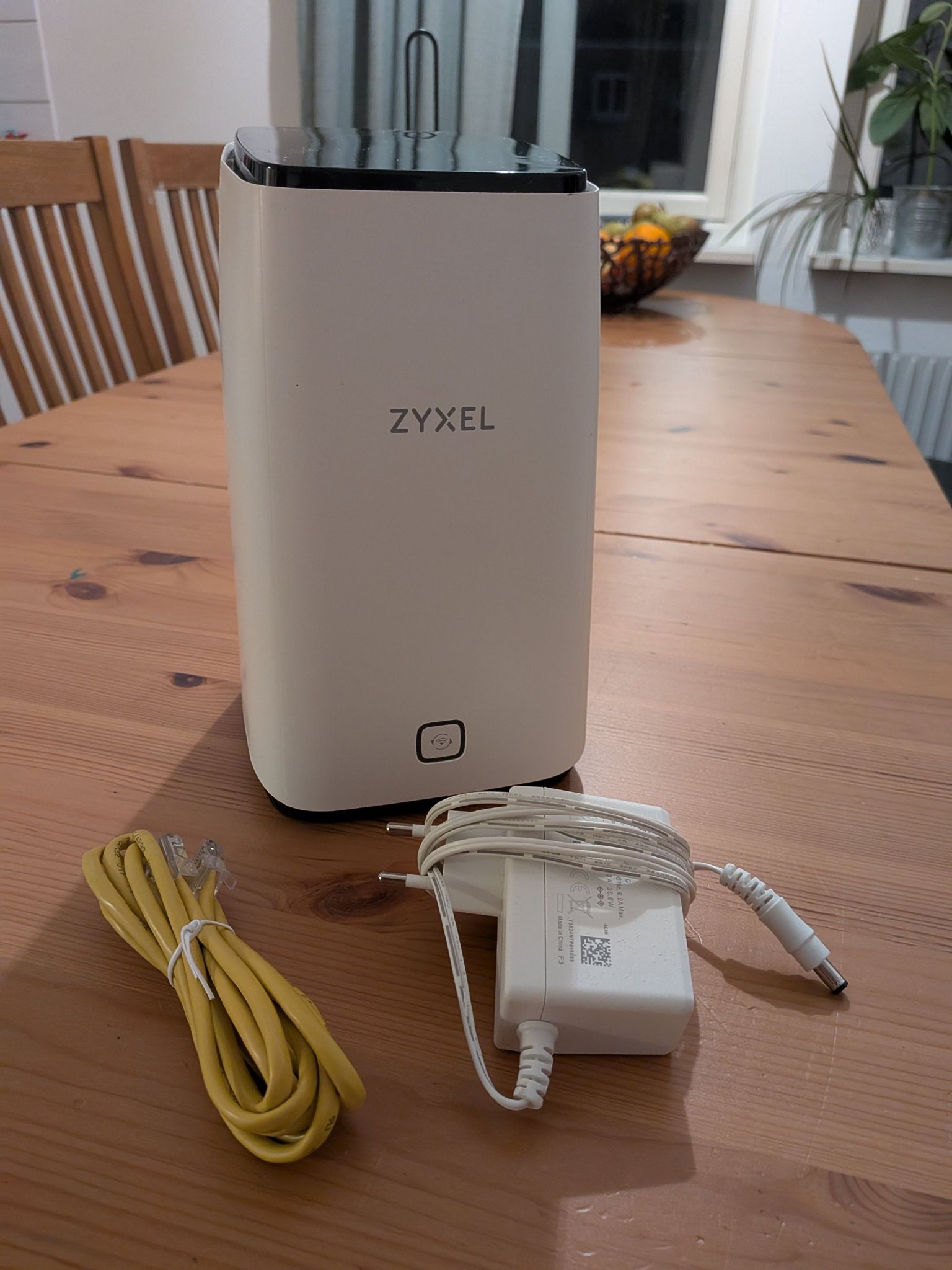 Se produkter som liknar Zyxel Router 5G NR5103e Wi-Fi.. på Tradera ...