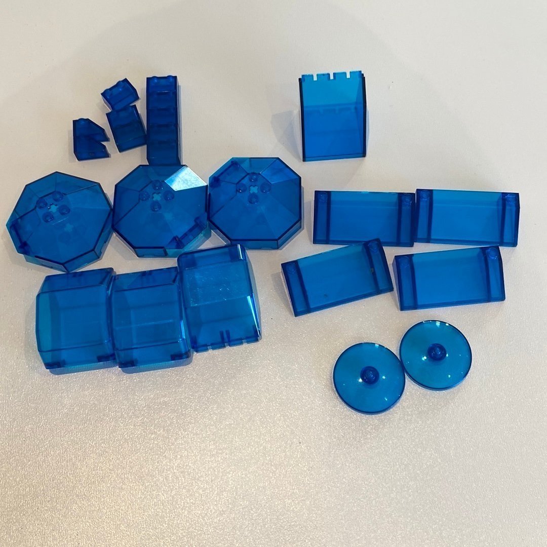 Se produkter som liknar Lego trans delar av olika sor.. på Tradera ...