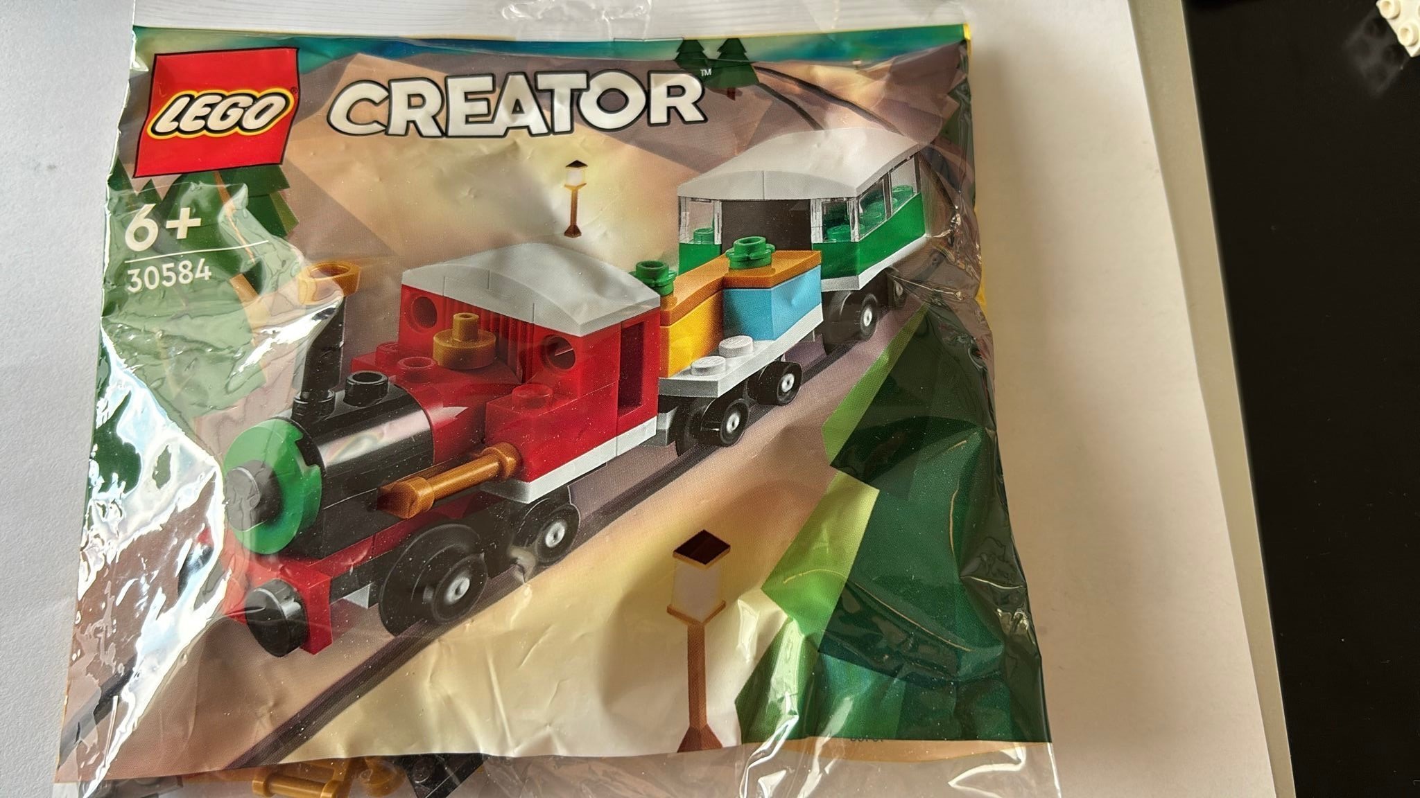 Se produkter som liknar LEGO Creator 30584 Vintertåg .. på Tradera ...