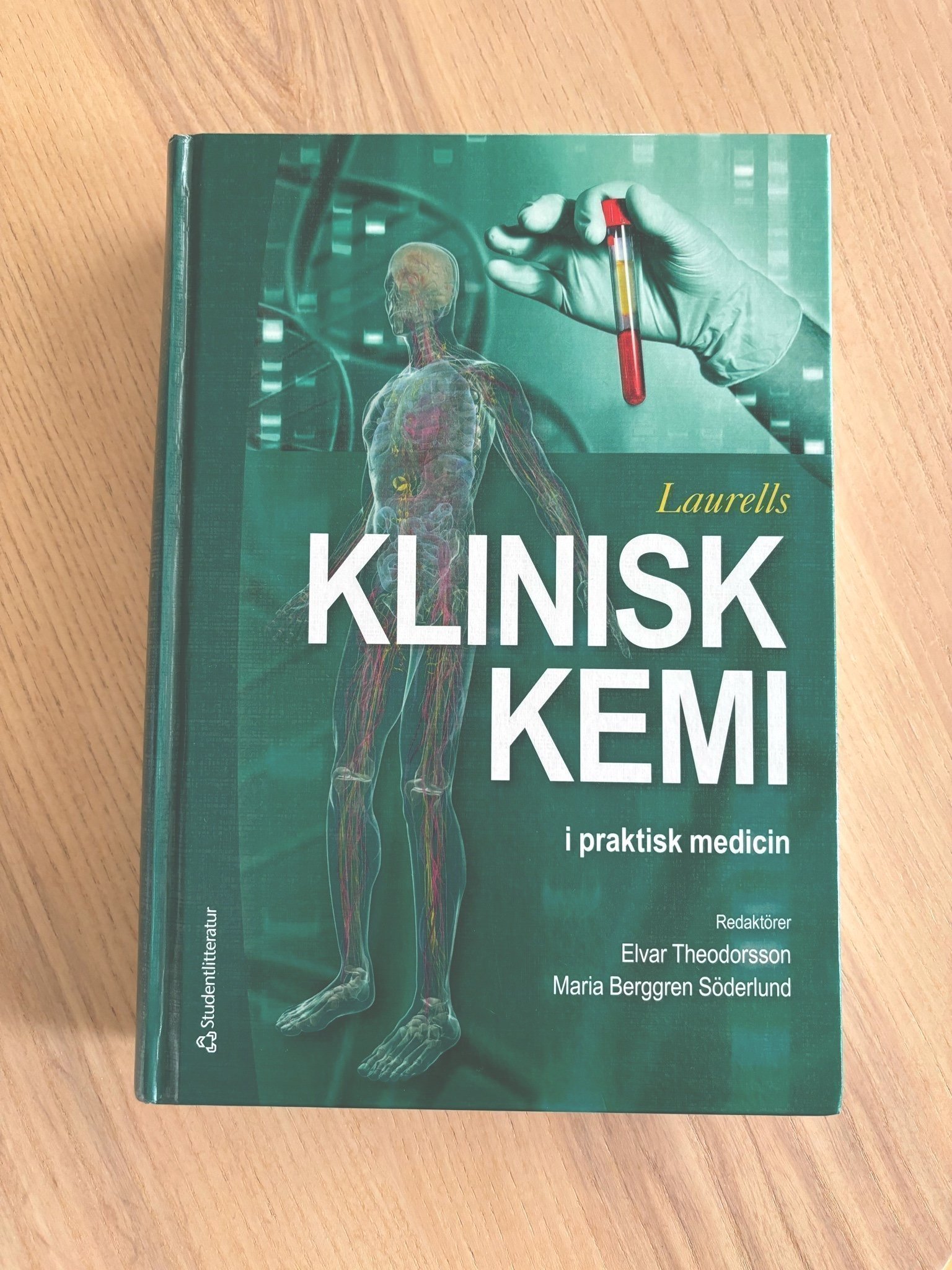 Se produkter som liknar Laurells Klinisk Kemi i prakt.. på Tradera (685234169)