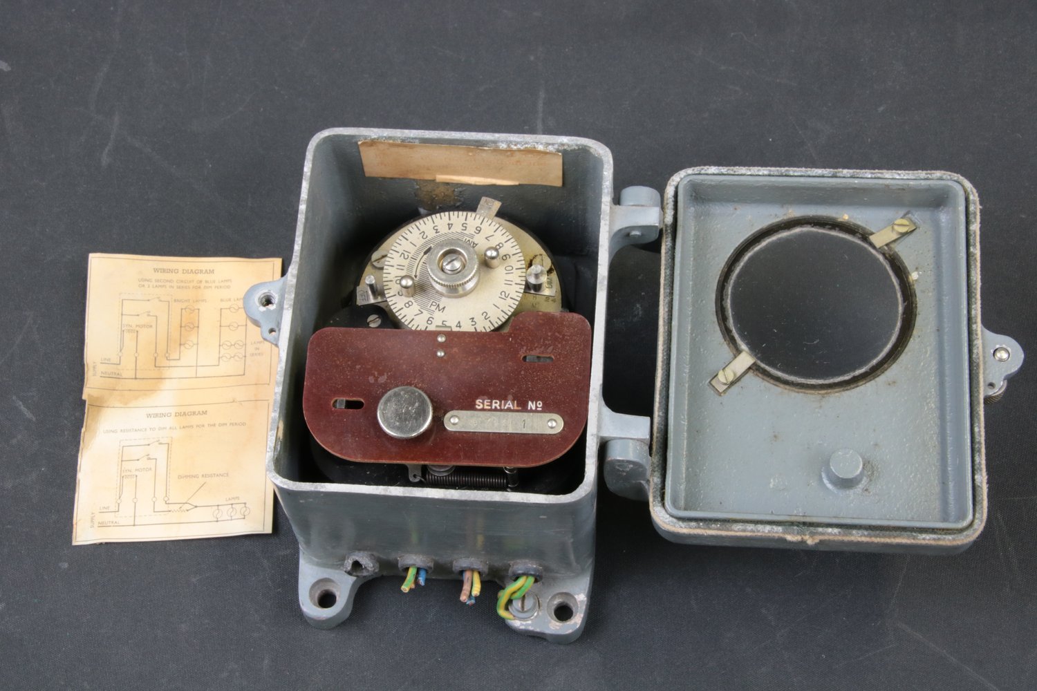 Se produkter som liknar VENNER Vintage ELECTRICAL IND.. på Tradera ...