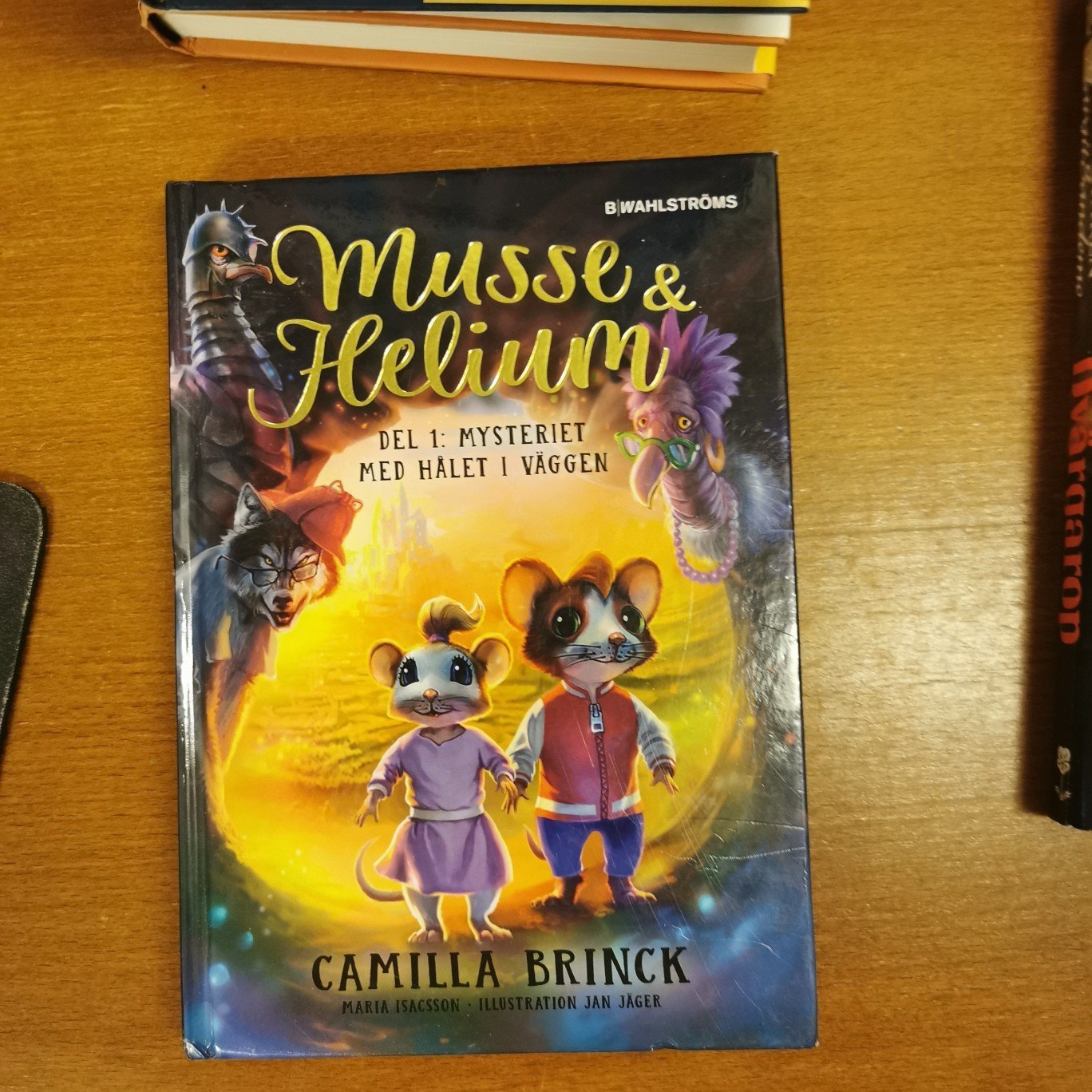 Musse & Helium. Del 1: Mysteriet med hålet i vä.. | Köp på Tradera ...