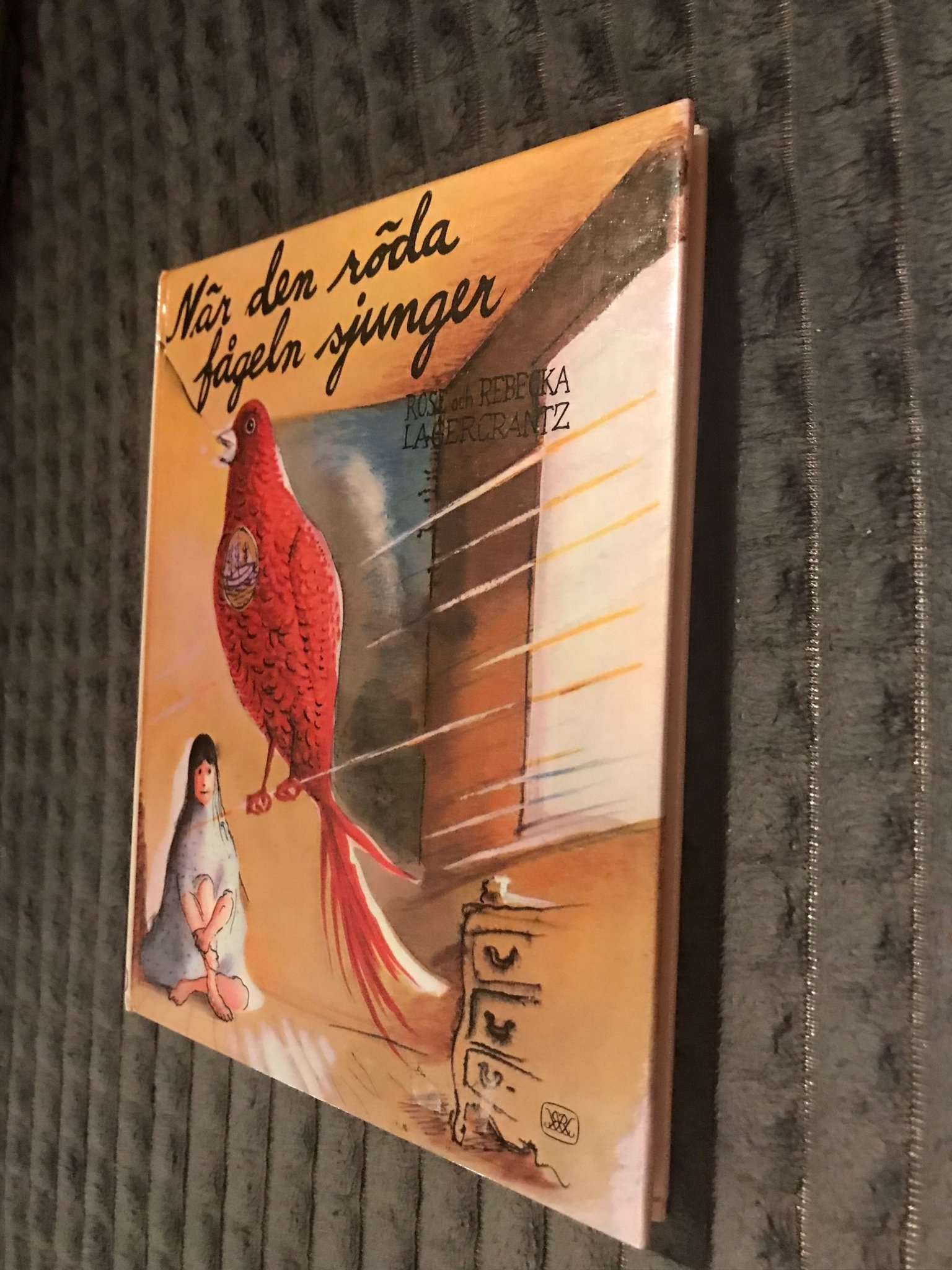 När den röda fågeln sjunger av Rose och Rebecka.. | Köp på Tradera ...
