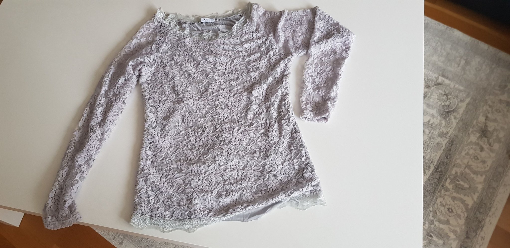 Ny top i ljusgrå spets st XL | Köp på Tradera (708274486)
