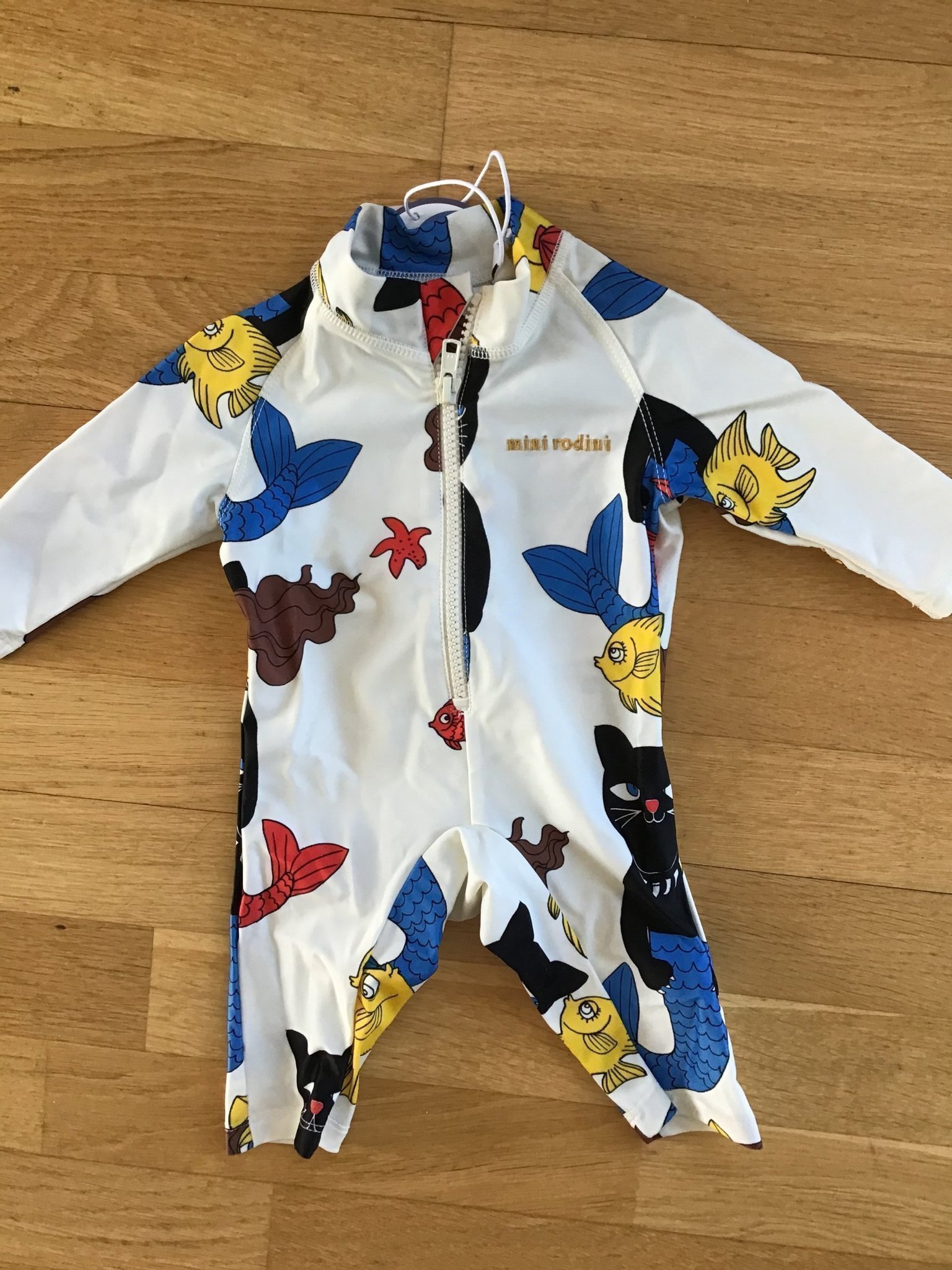 Mini Rodini 56/62 ny vit Cat mermaid UV suit | Köp på Tradera (695885476)