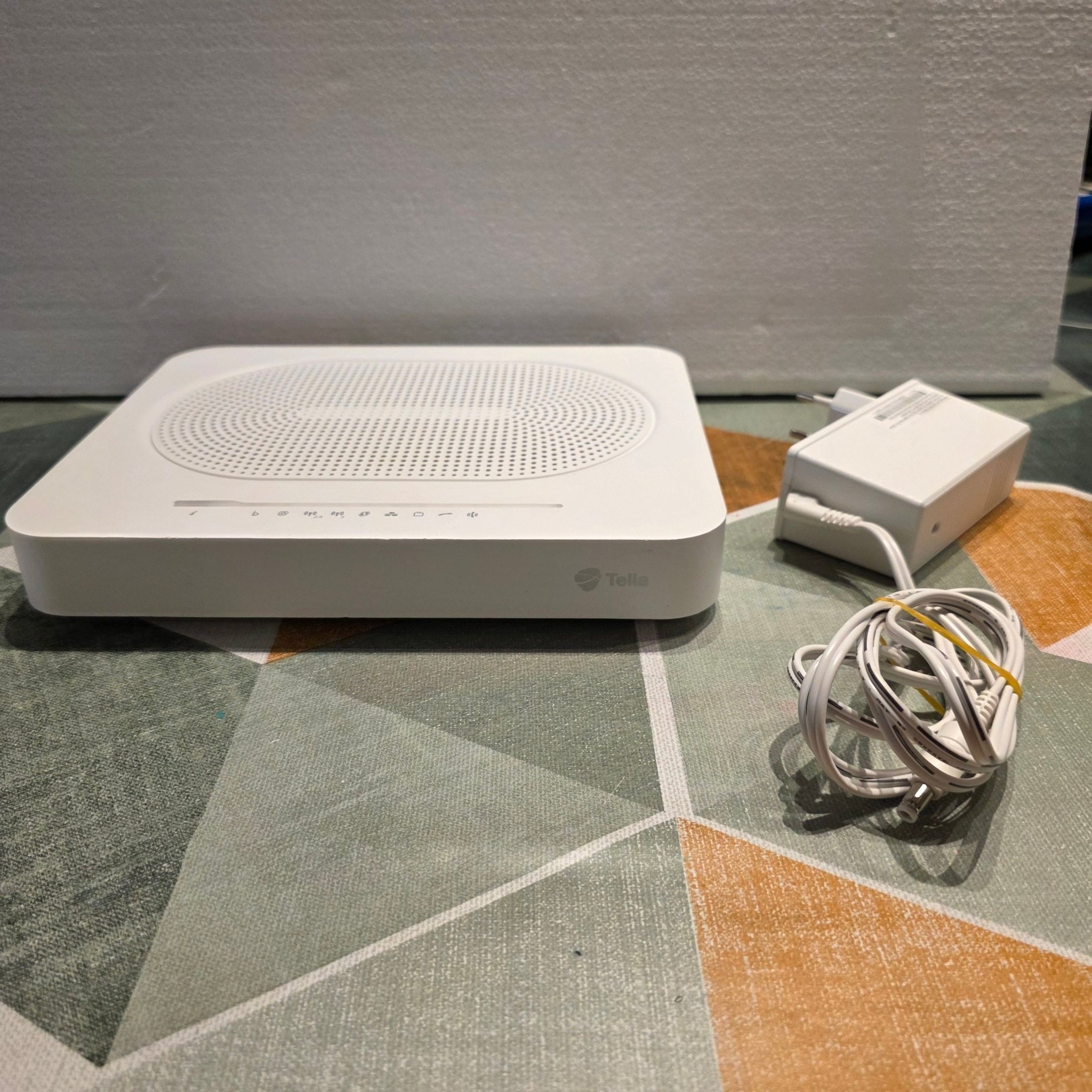 Telia WiFi-Router Plus | Köp på Tradera (707098646)