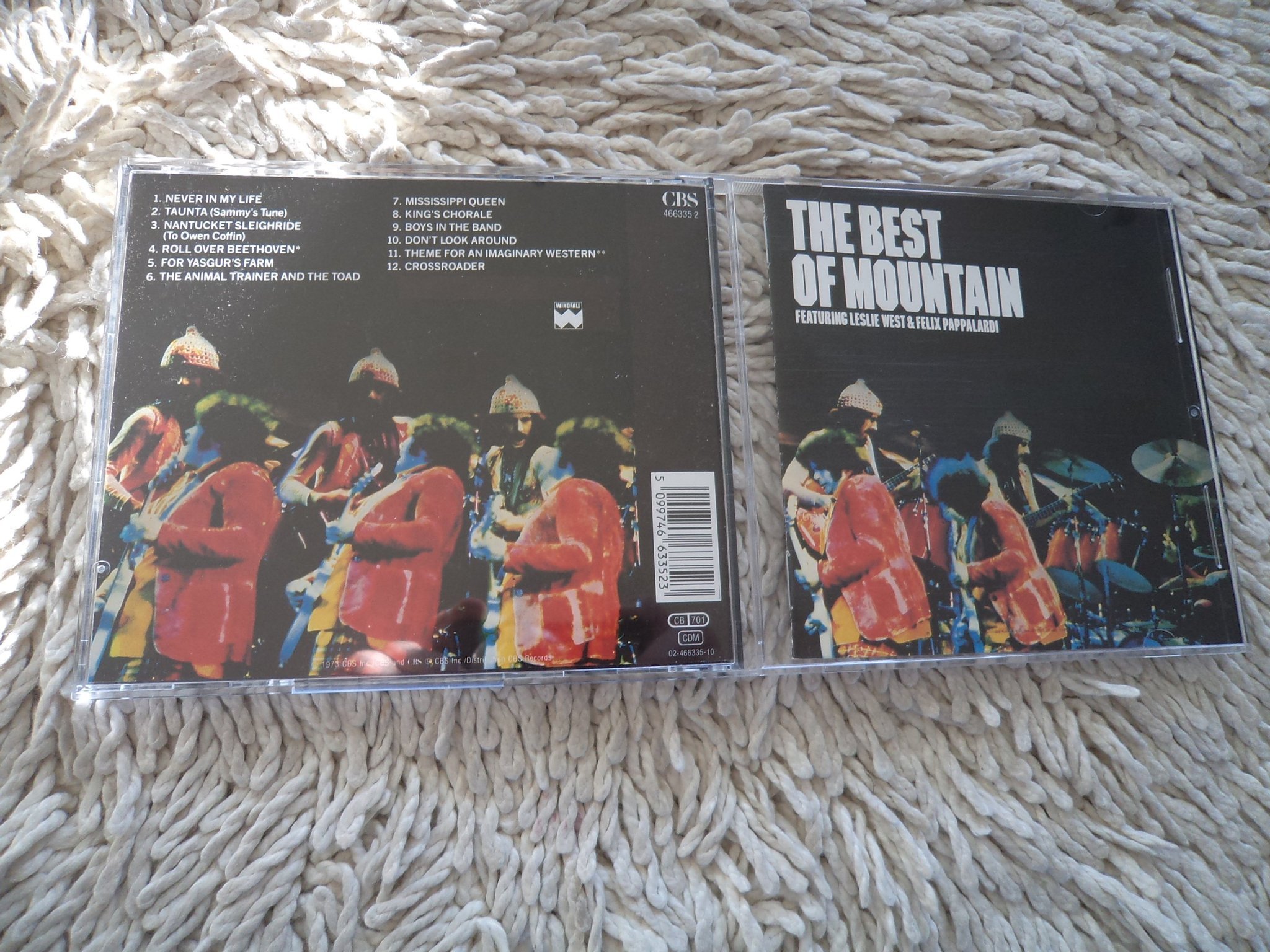 Se produkter som liknar MOUNTAIN : THE BEST OF - CD på Tradera (623602305)