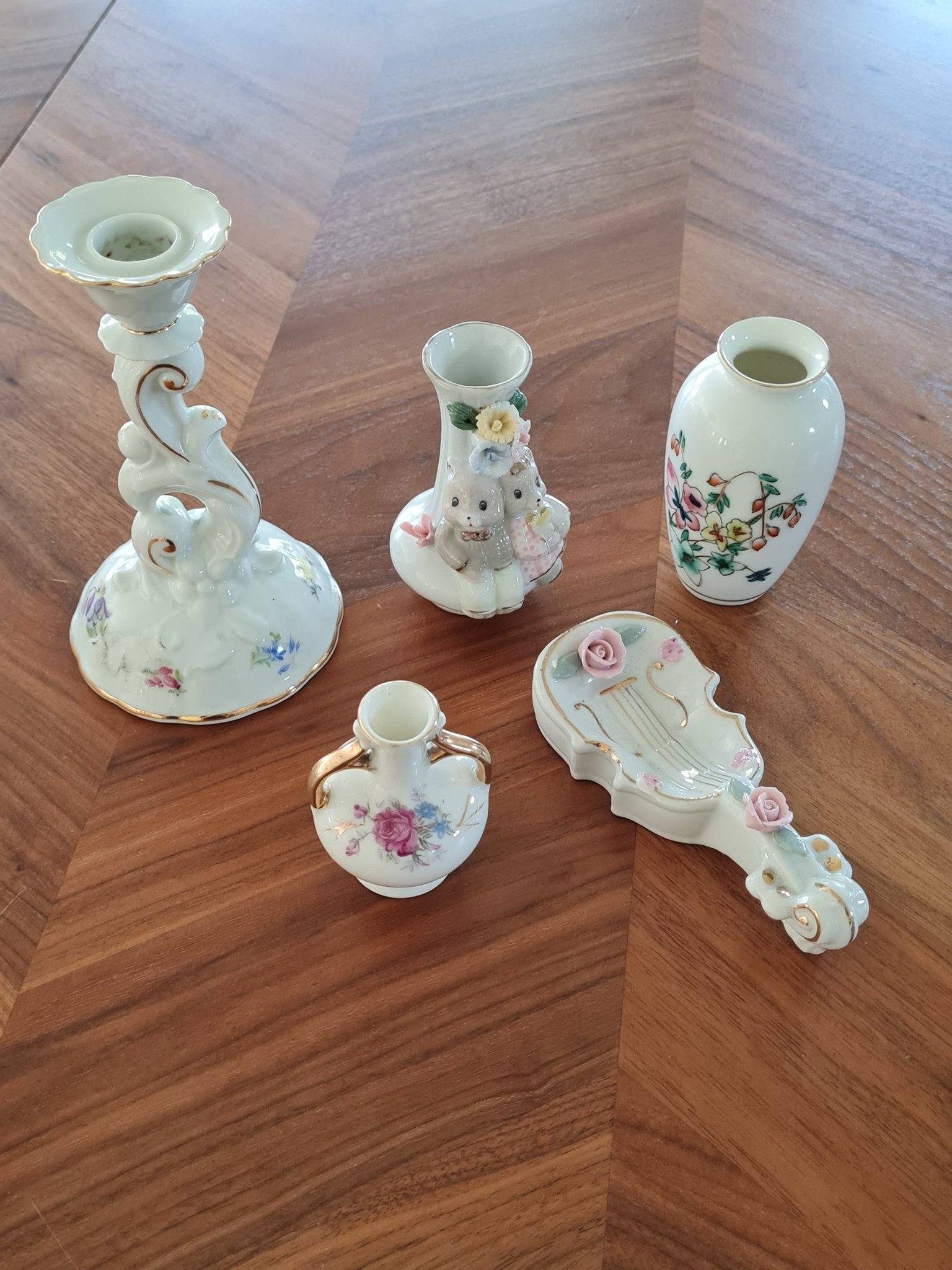 Se produkter som liknar 5 st söta prydnadsföremål i p.. på Tradera ...