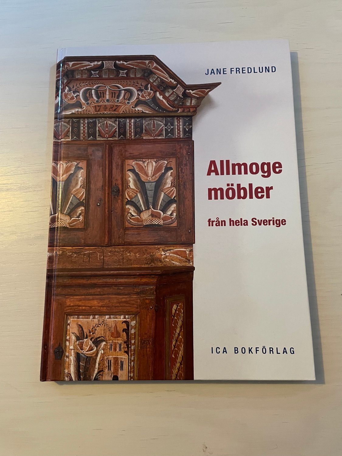 Allmogemöbler från he.. | Köp från TrollhattansBokMedia på Tradera ...