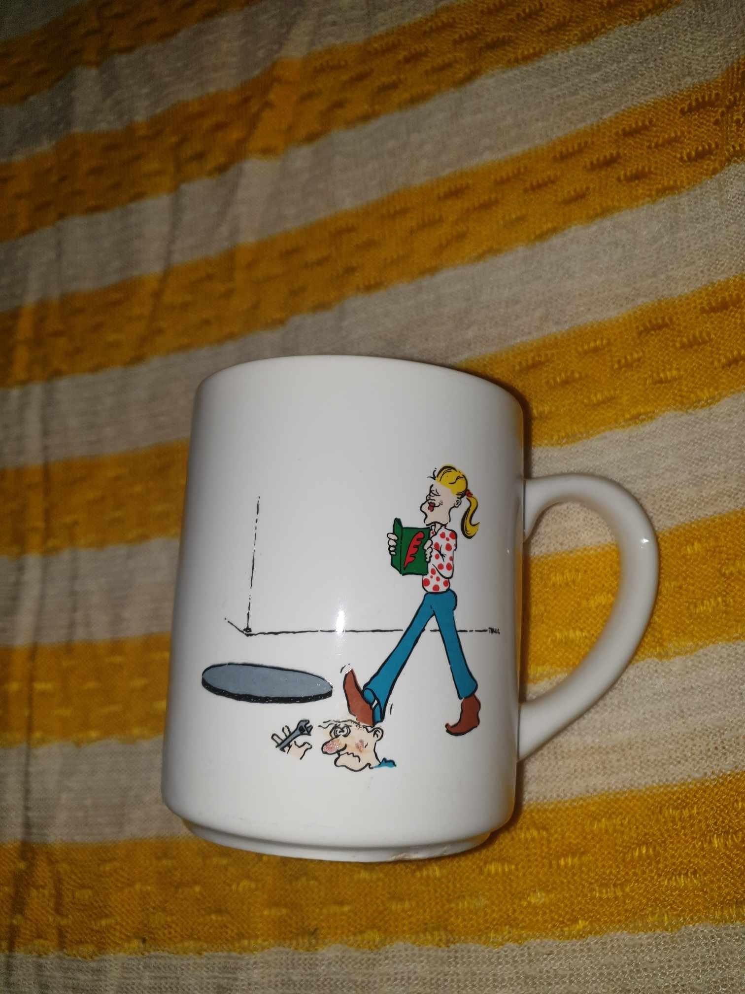Mugg med rolig illustration Kaffemugg Temugg Ko.. | Köp på Tradera ...