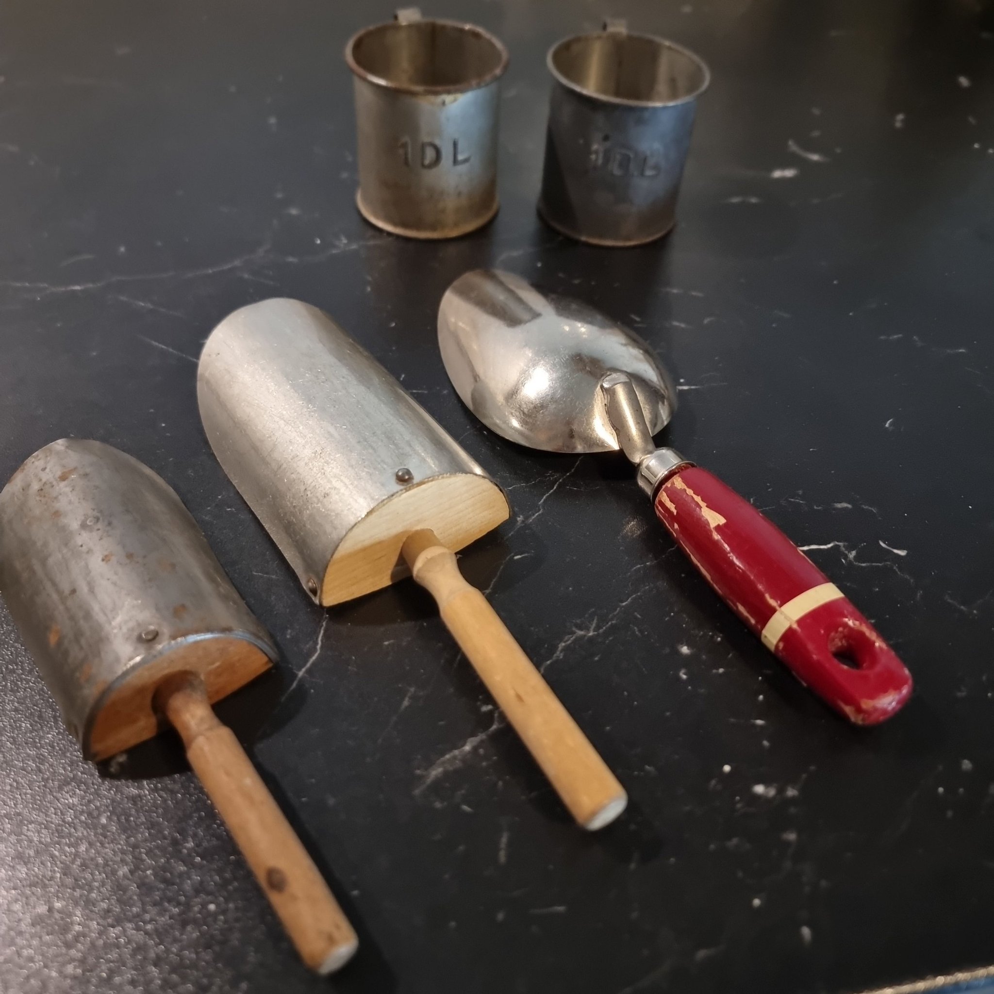 Retro Mått och Skopor | Köp på Tradera (711907002)