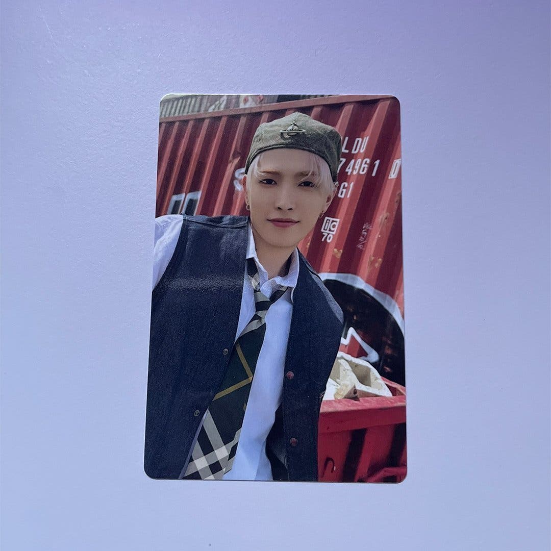 Se produkter som liknar ATEEZ Hongjoong Photocard på Tradera (686053837)