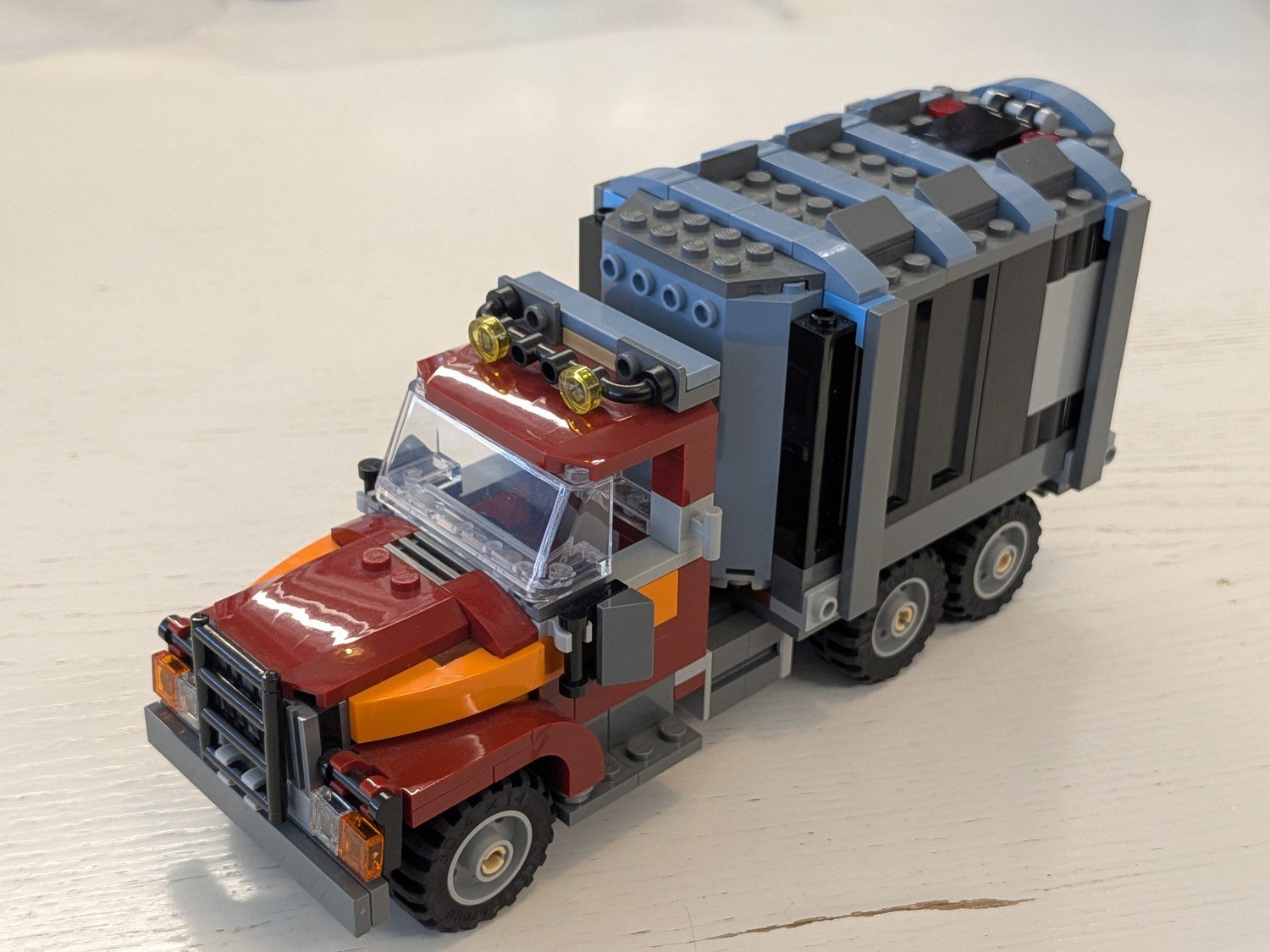 Se produkter som liknar Lego Lastbil från Jurassic Wo.. på Tradera ...