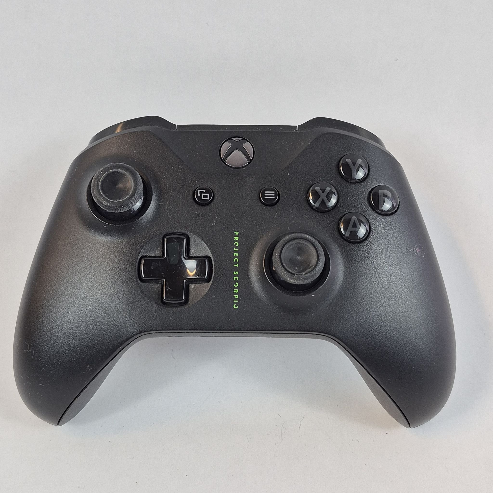 Project Scorpio Edition - Xbox .. | Köp från PWRTrading på Tradera ...