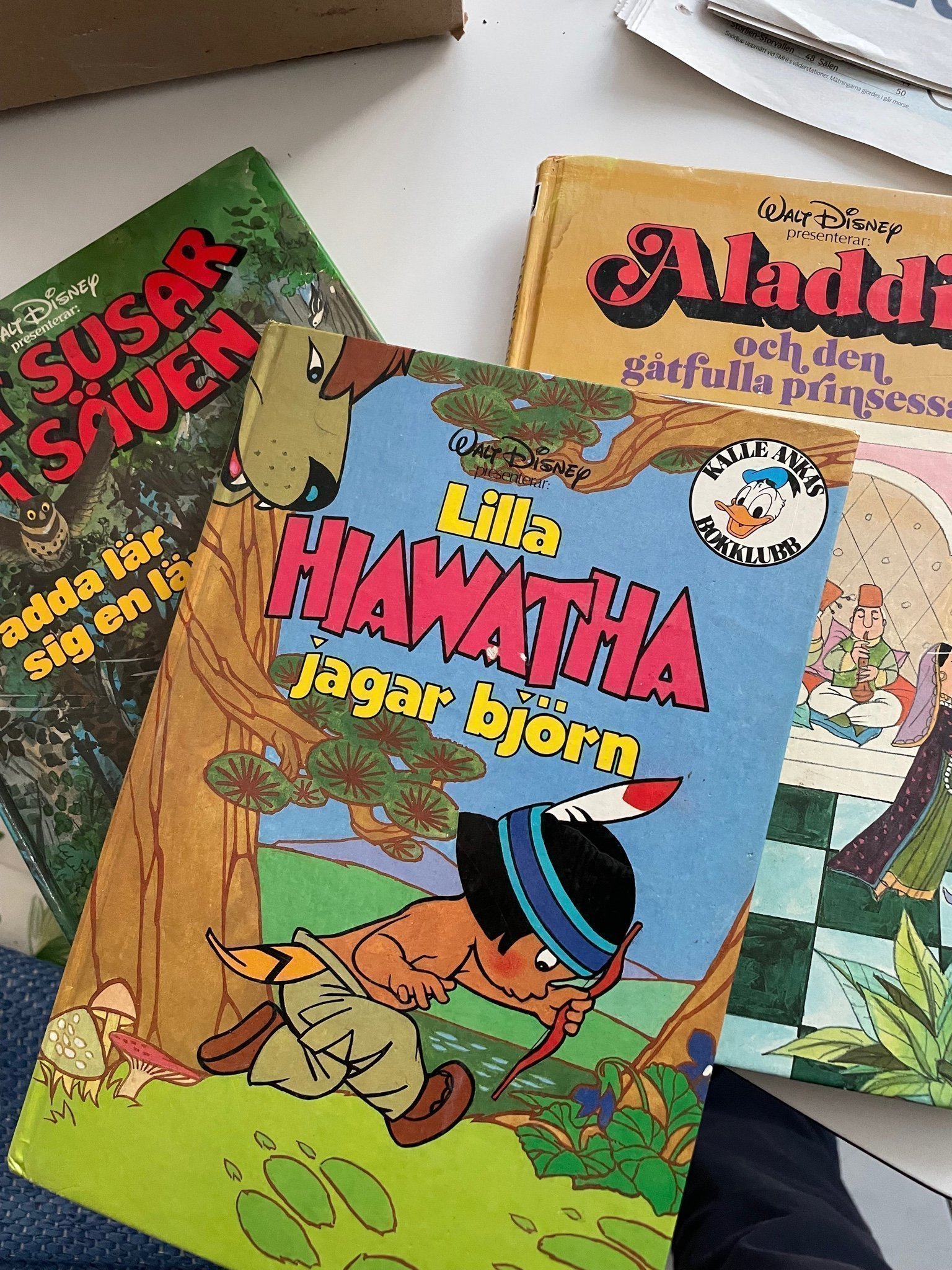 Walt Disney presenterar: Det Susar I Säven - Pa.. | Köp på Tradera ...
