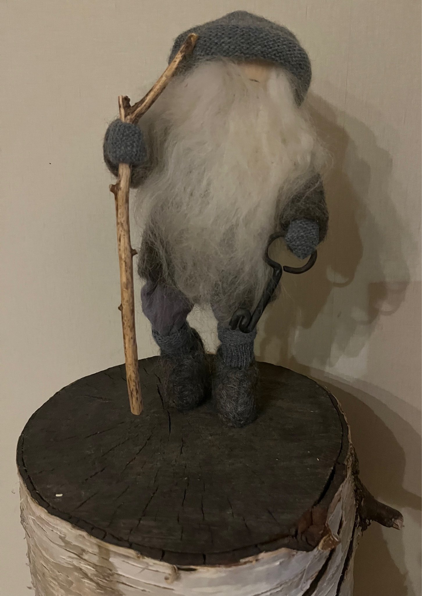 Se produkter som liknar HusTomte 25cm med gångstav oc.. på Tradera ...