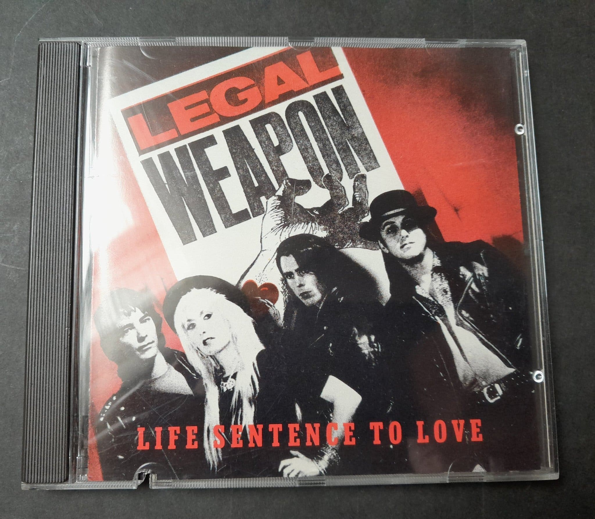 Se produkter som liknar LEGAL WEAPON CD - Album Life .. på Tradera ...