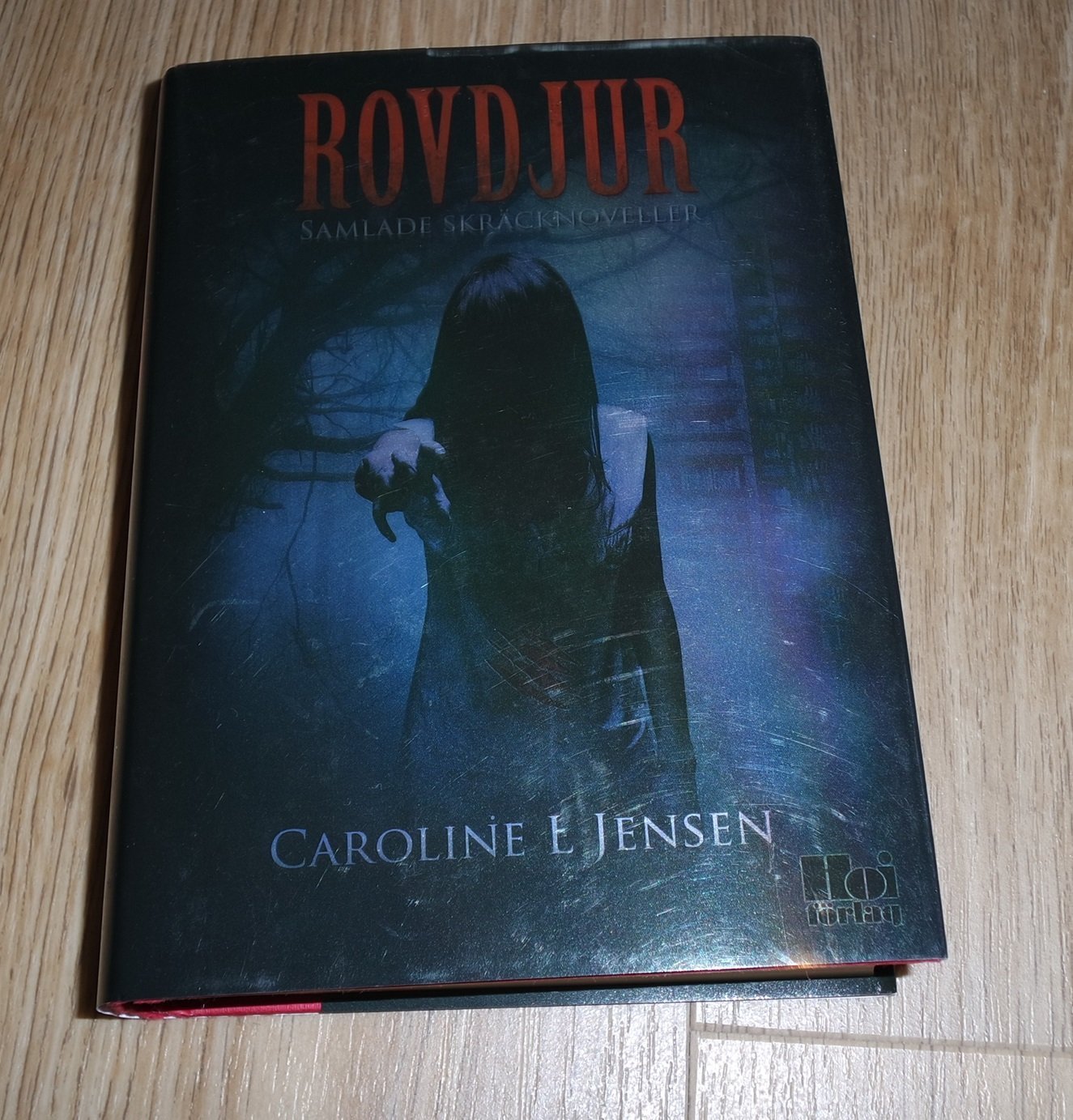 Se produkter som liknar Bok Rovdjur Caroline L Jensen.. på Tradera (630226002)