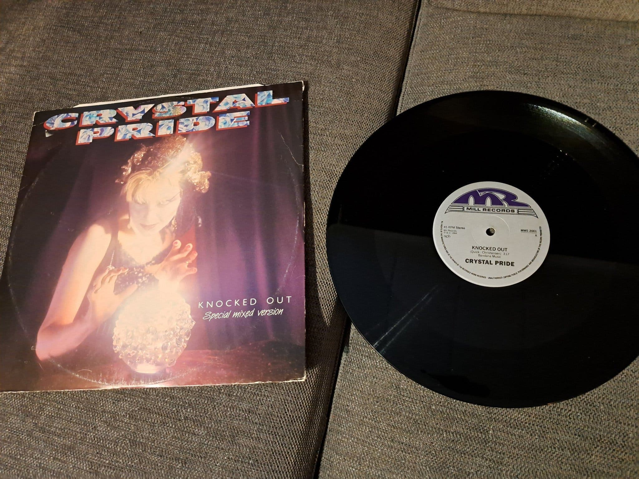 Se produkter som liknar Crystal Pride - Knocked Out (.. på Tradera ...