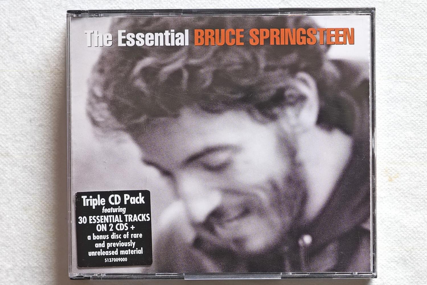 Bruce Springsteen - The Essential - CD-box | Köp på Tradera (698137076)