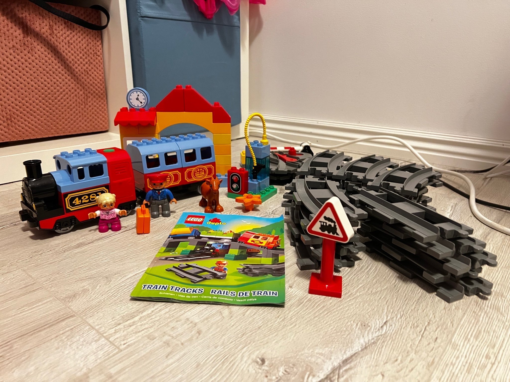 Se produkter som liknar Duplo tåg på Tradera (572532925)