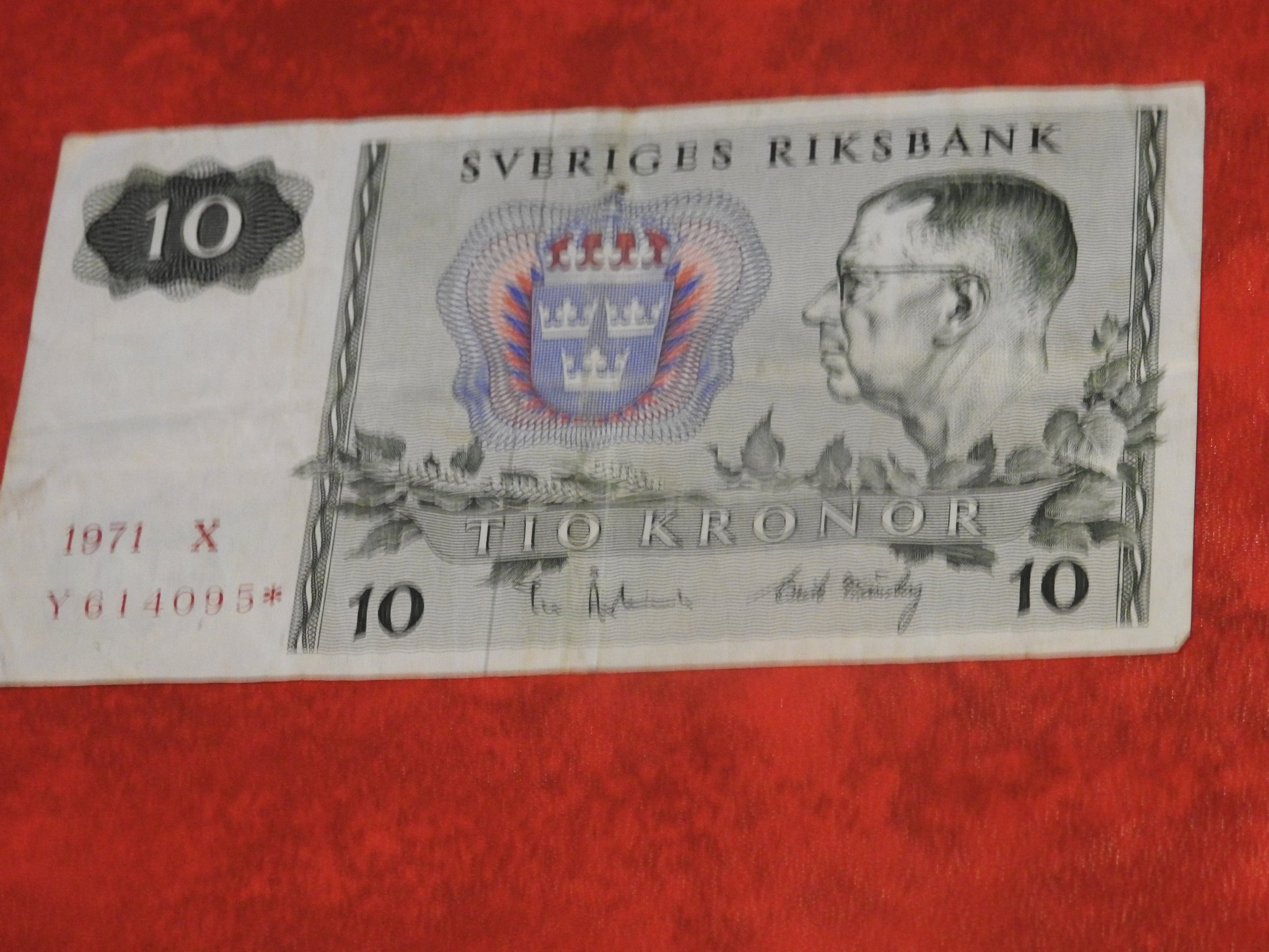 Se produkter som liknar Sedel 10 kr 1971 Stjärnsedel .. på Tradera ...