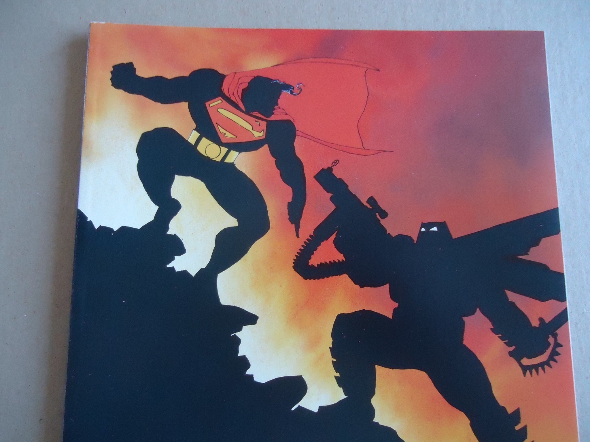 OLÄST EX 1986 BATMAN DARK KNIGHT RETURNS 4 FRAN.. | Köp på Tradera ...