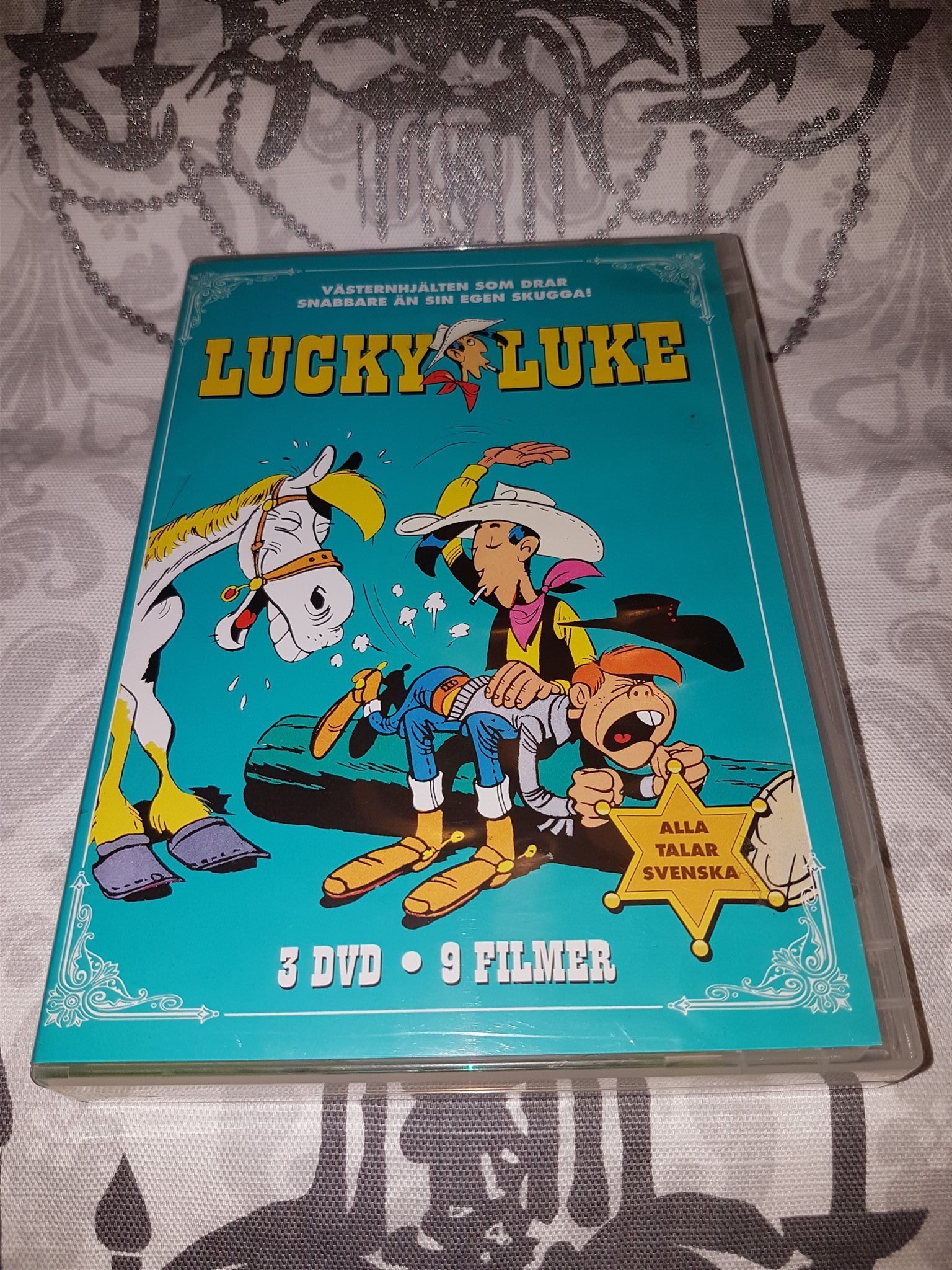 Se produkter som liknar Lucky Luke Box Nr 2 (3-DVD) (.. på Tradera ...