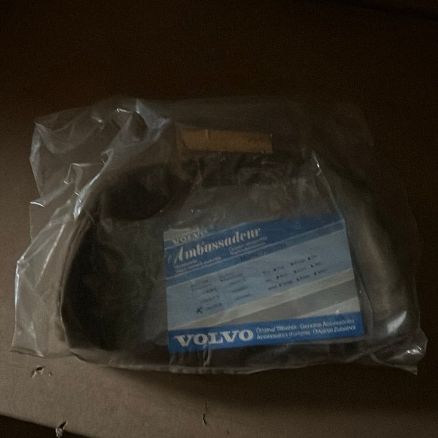 2st Klädsel nackstöd Volvo 740/760 | Köp på Tradera (736337881)