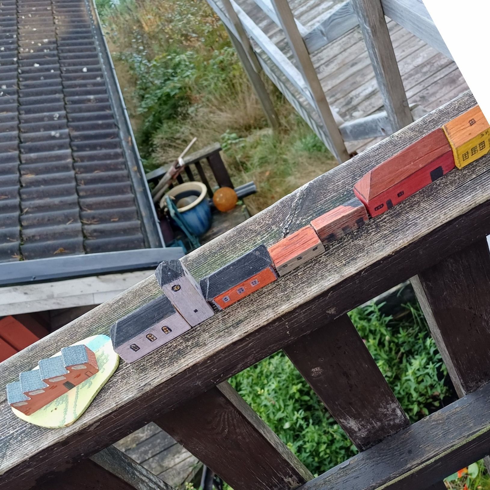 Gammal Trästad - Samlarobjekt Har varit använd .. | Köp på Tradera ...