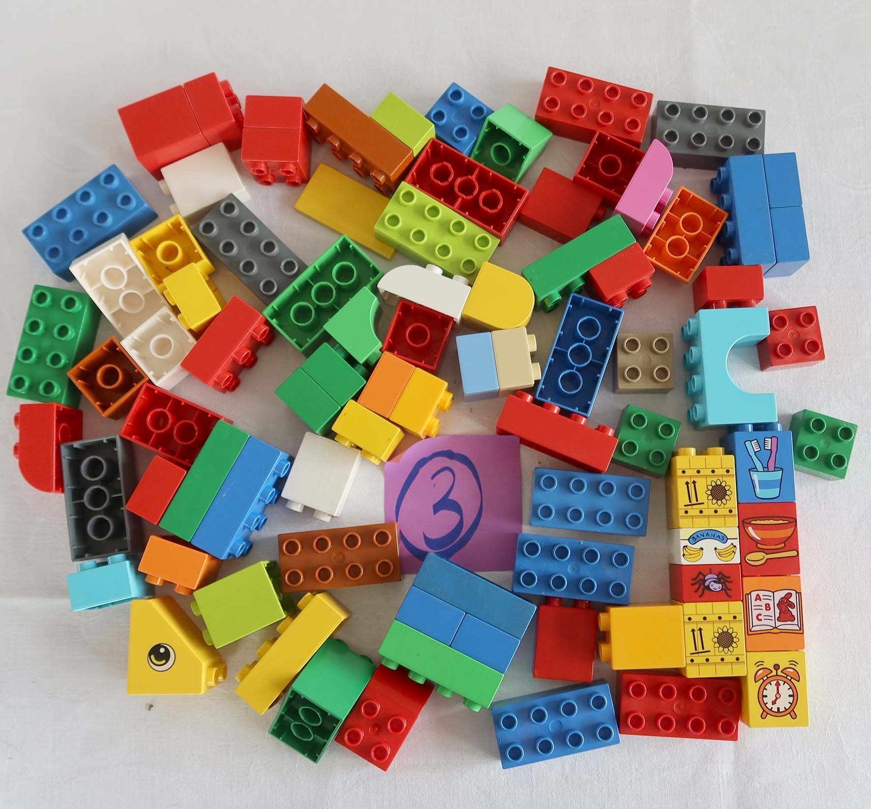 Massor med klossar i olika färg och form kloss .. | Köp på Tradera ...