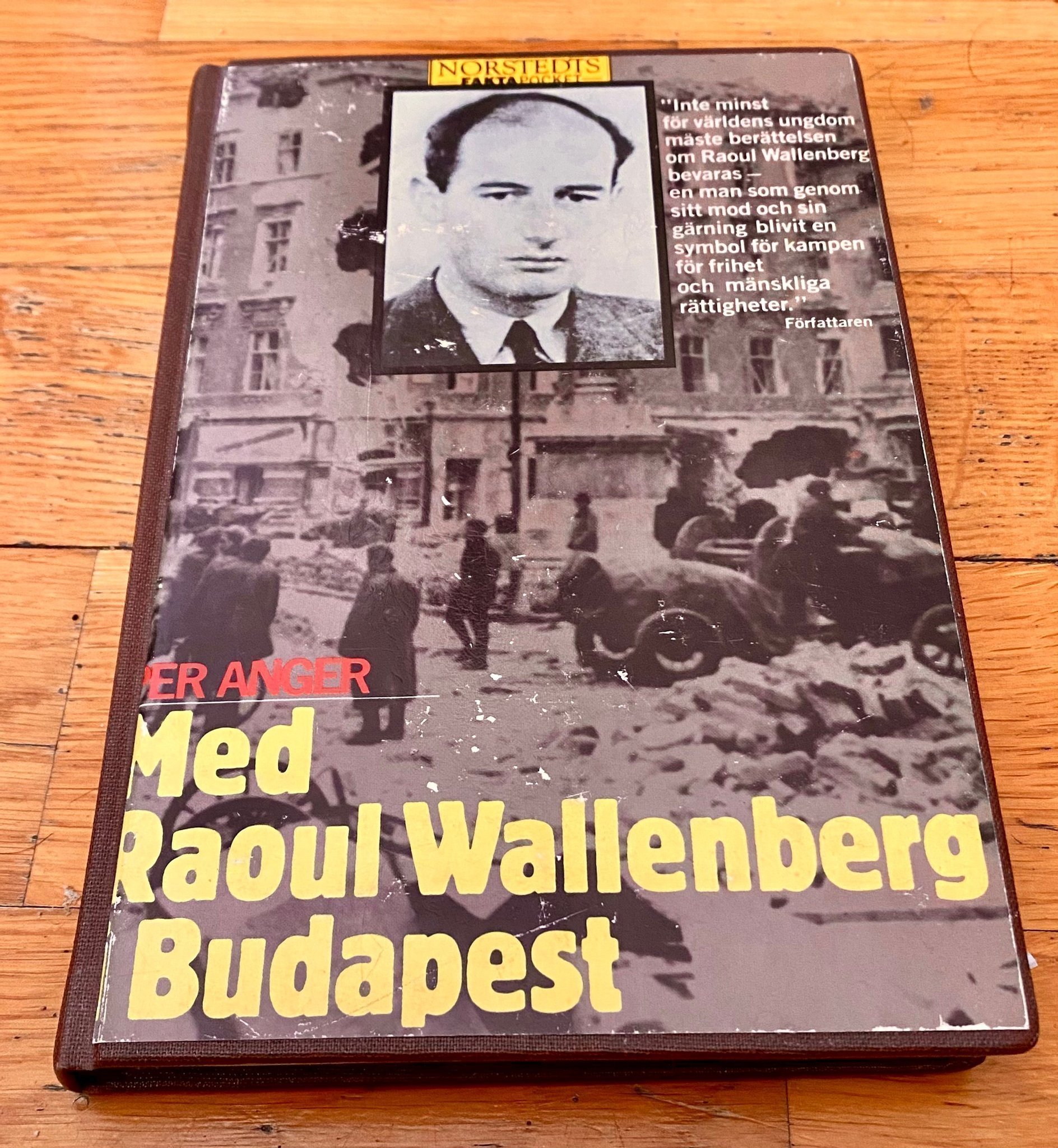 Inbunden bok Med Raul Wallenberg i Budapest av .. | Köp på Tradera ...