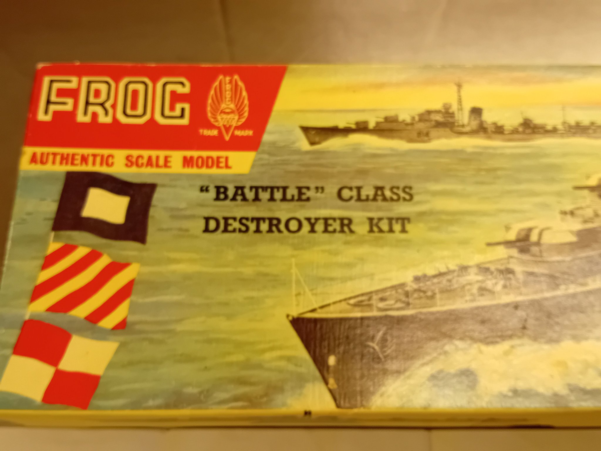 FROG "Battle" Class Destroyer Kit RARE TOM ASK | Köp på Tradera (688307118)