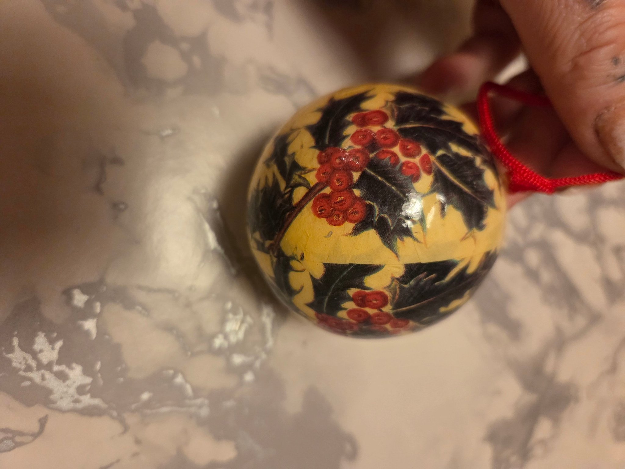 Julgranskula med bär och blad | Köp på Tradera (713689969)