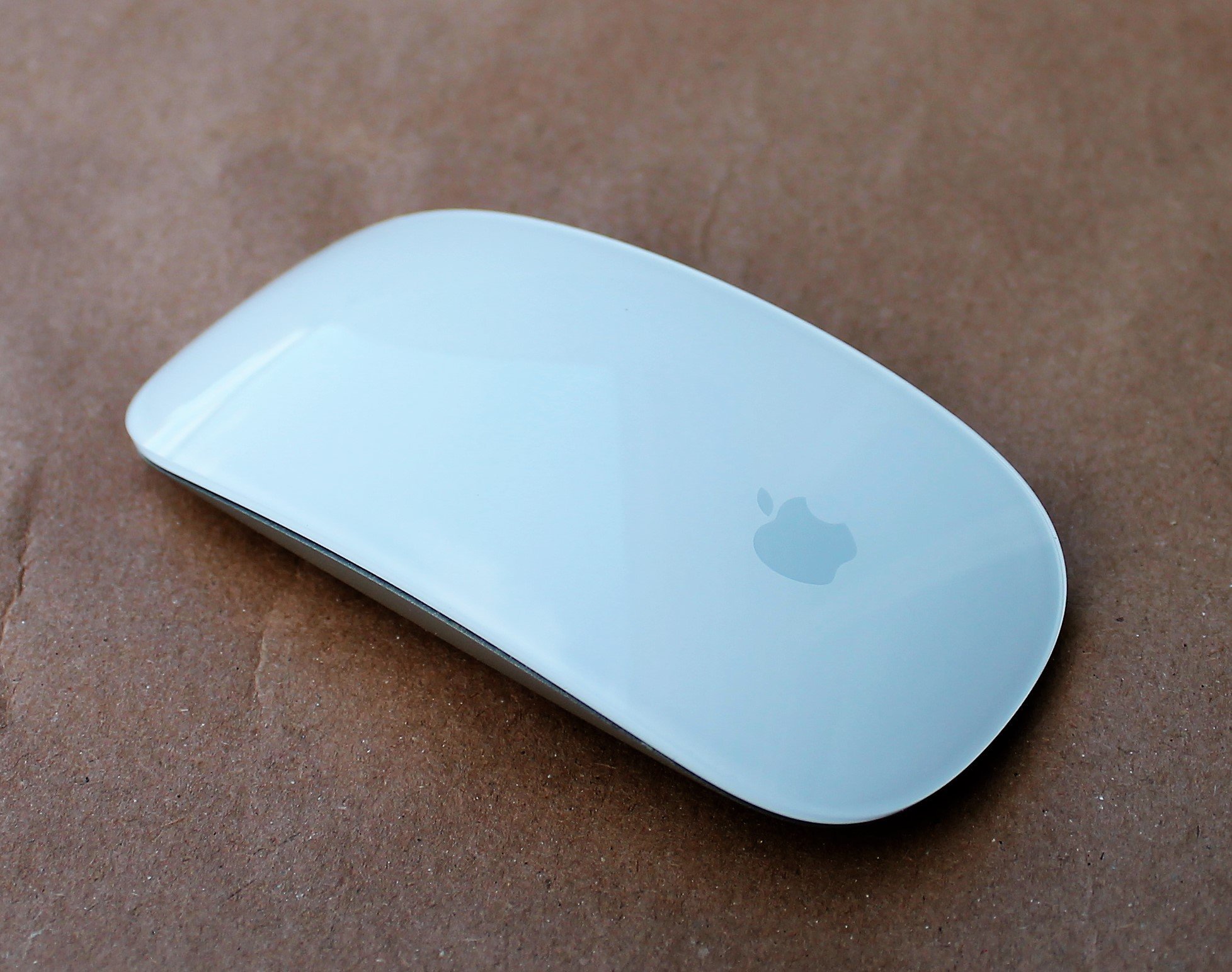 Se produkter som liknar Apple Magic Mouse A1296 3Vdc .. på Tradera ...